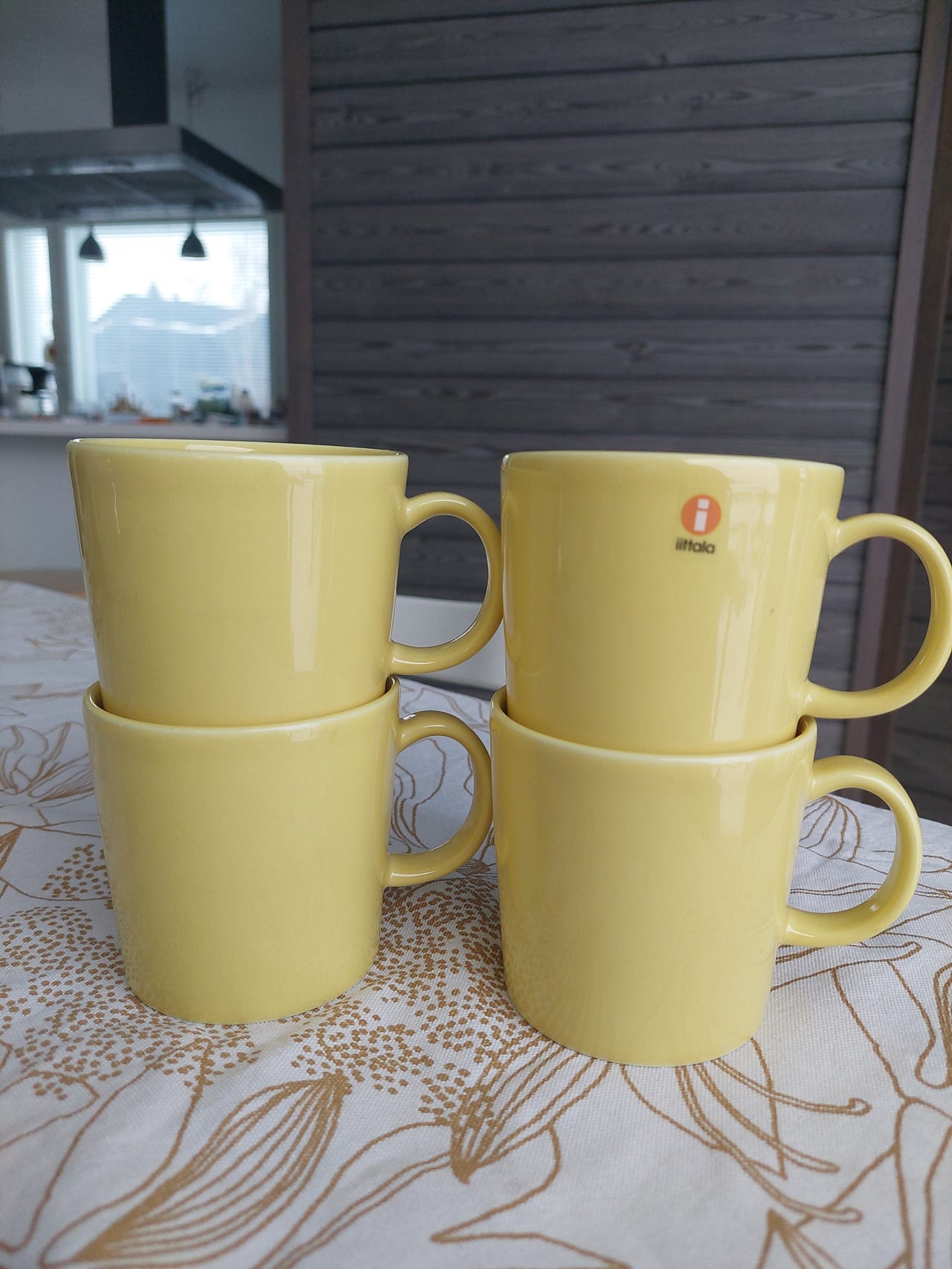 Keltainen teemamuki x4 | Tori