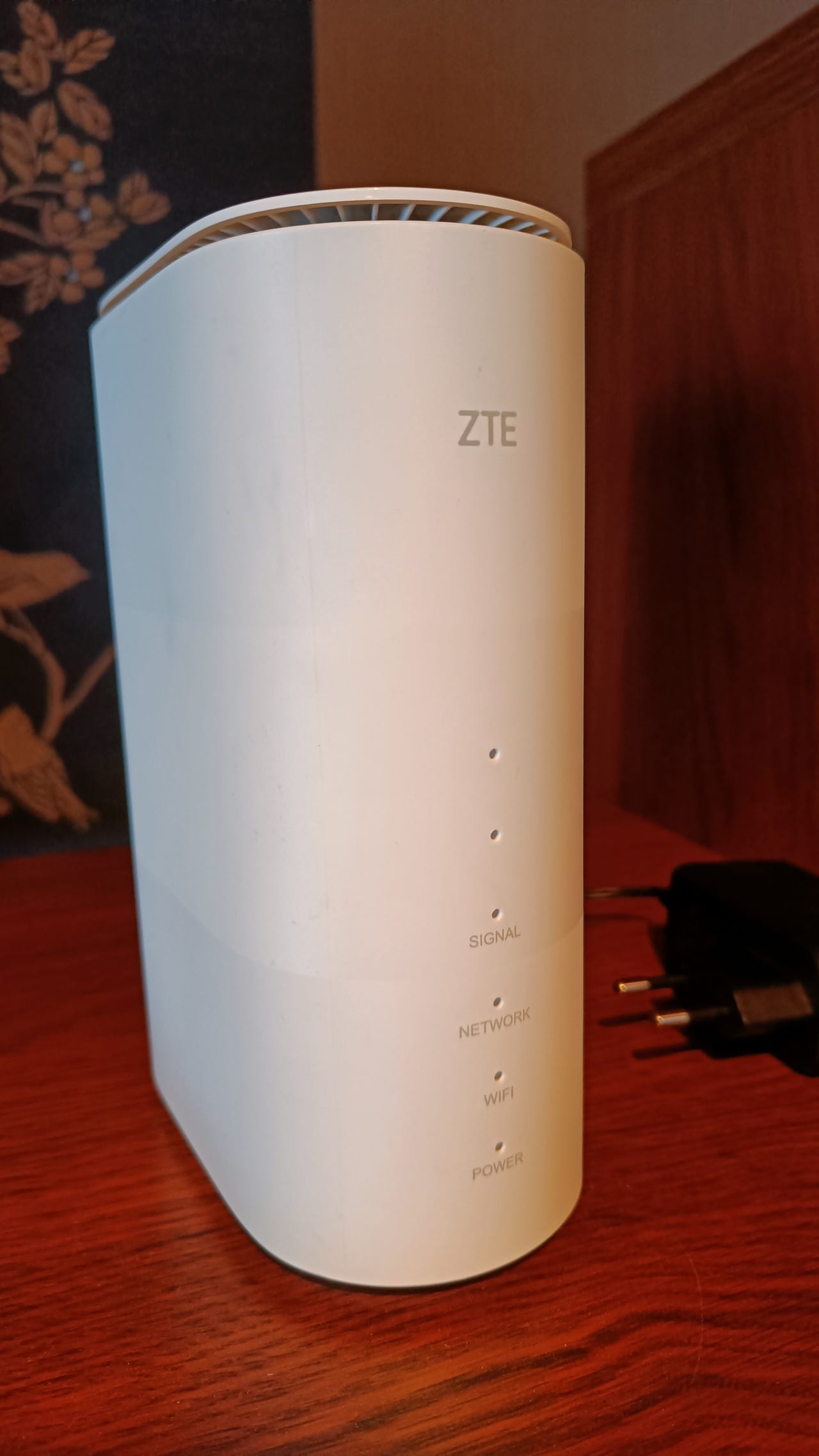 5G reititin ZTE MC801A | Tori