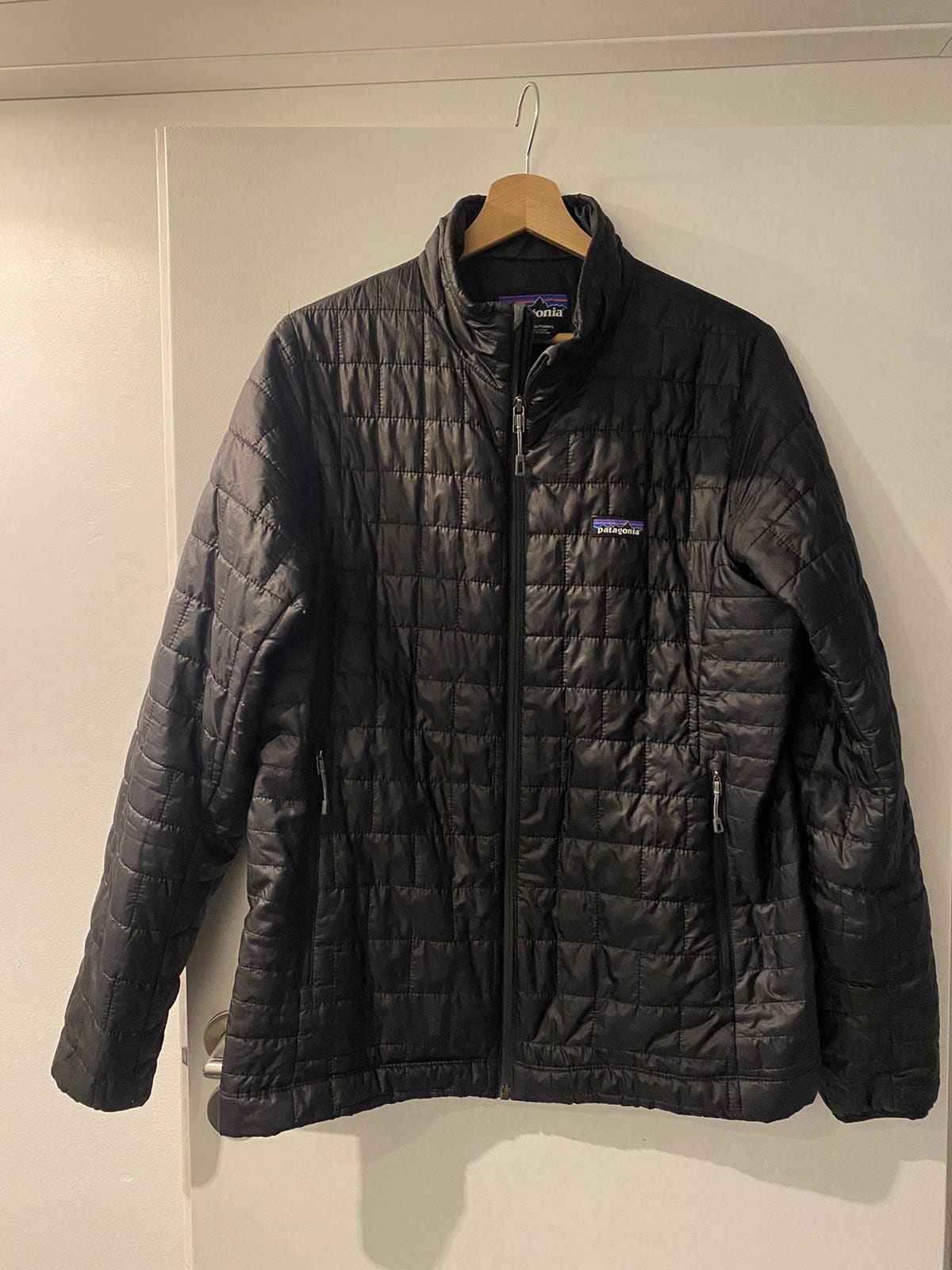 Myydään Patagonia women’s Nano Puff Jkt (koko L) | Tori