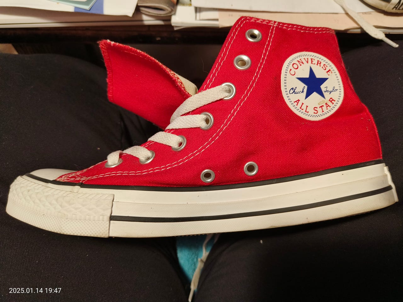 Punaiset Converset (varrella), k. 38/24,5cm 🐈 🐕 talous | Tori