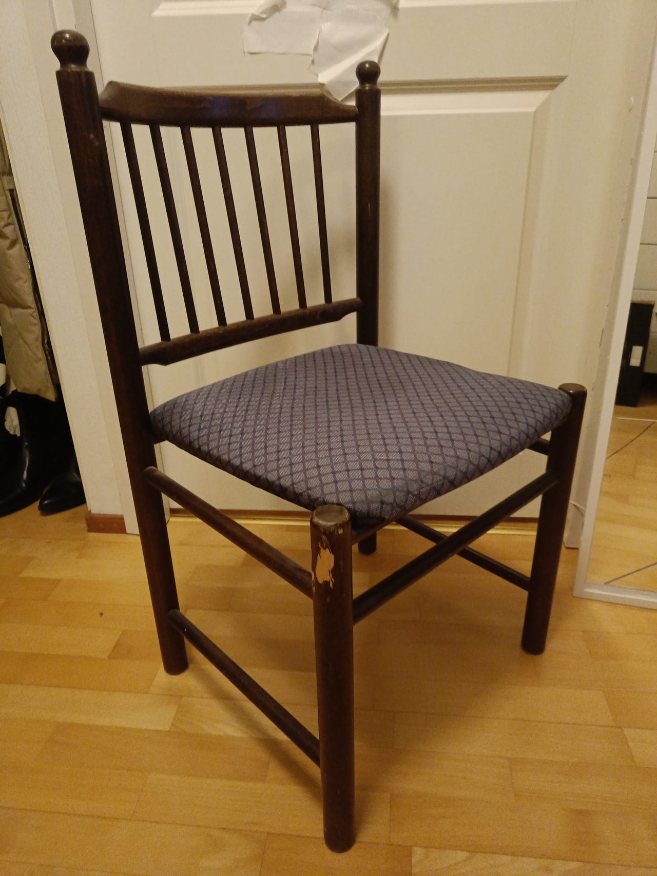 Puurunkoinen tuoli | Tori