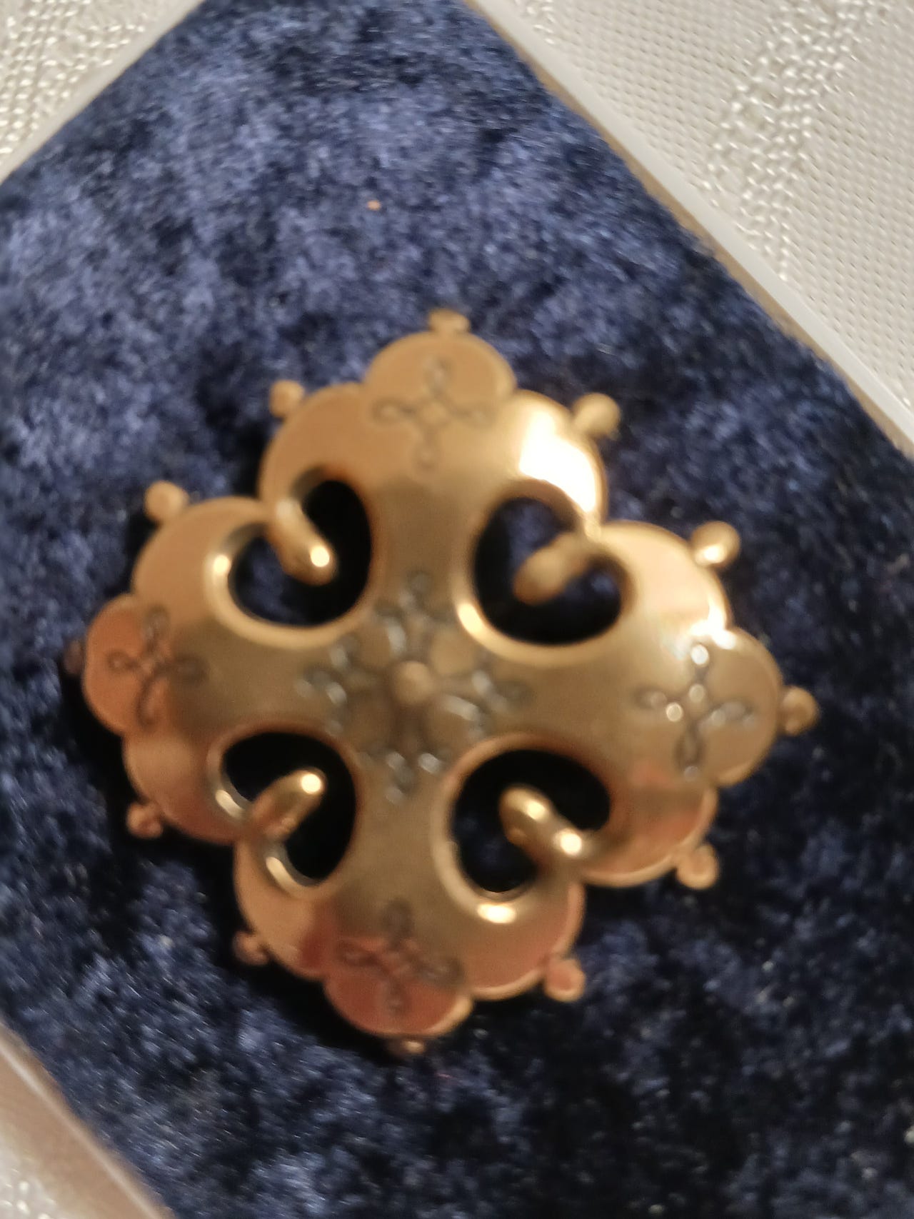 Kalevala koru Rajakarjalanristi rintaneula | Tori