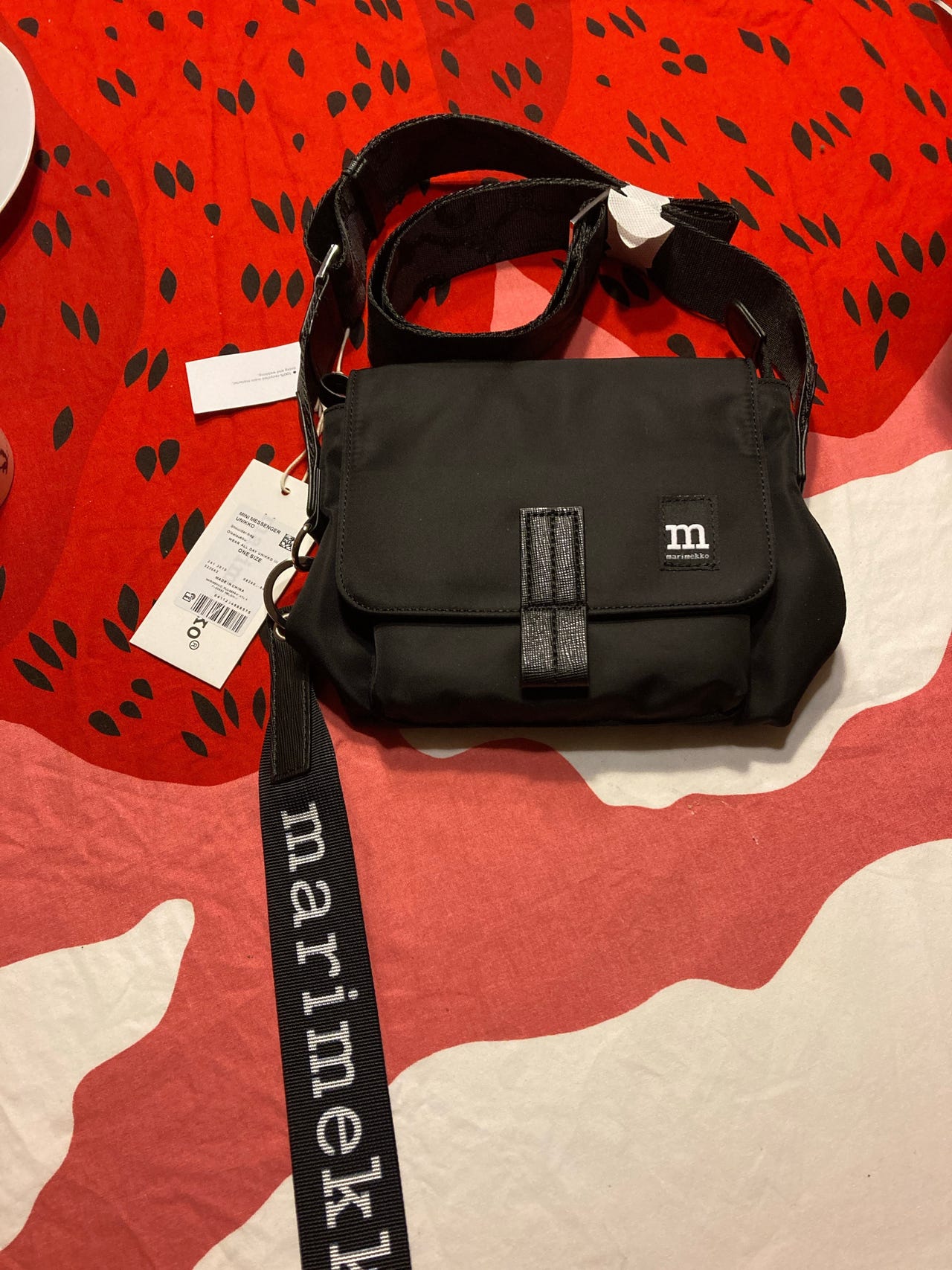 Marimekko mini messenger olkalaukku myydään. | Tori