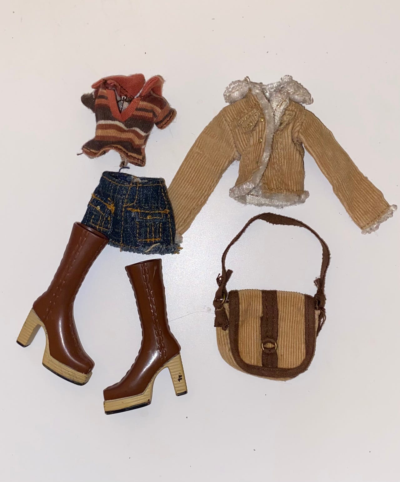 Making the grade! Bratz doll clothes fashion pack | Tori