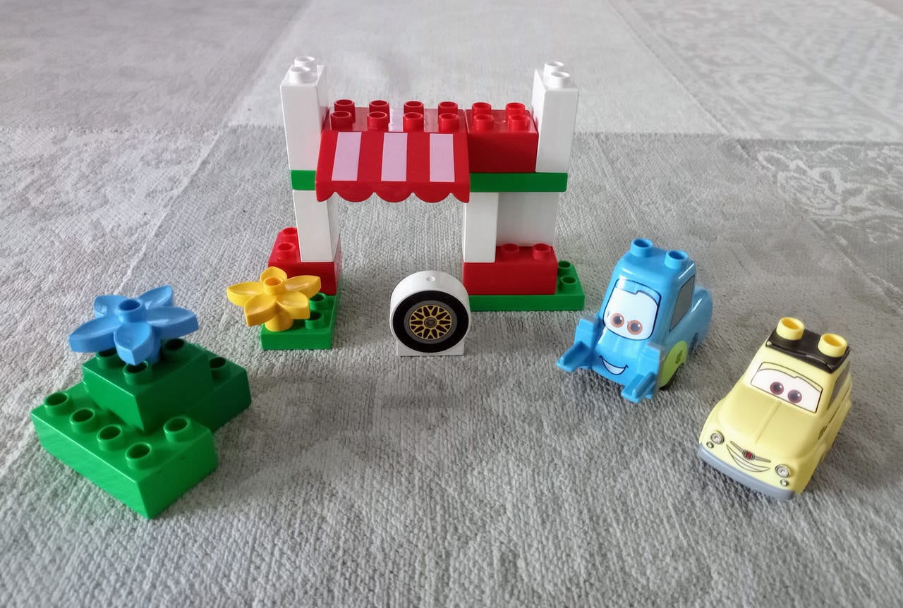 Lego Duplo Cars 5818 Luigin luona Italiassa | Tori