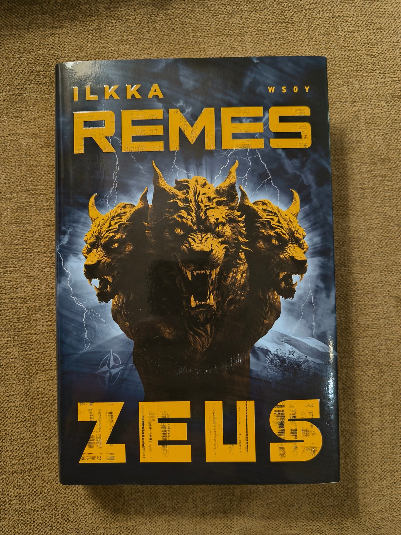 UUSI Ilkka Remes Zeus kirja | Tori