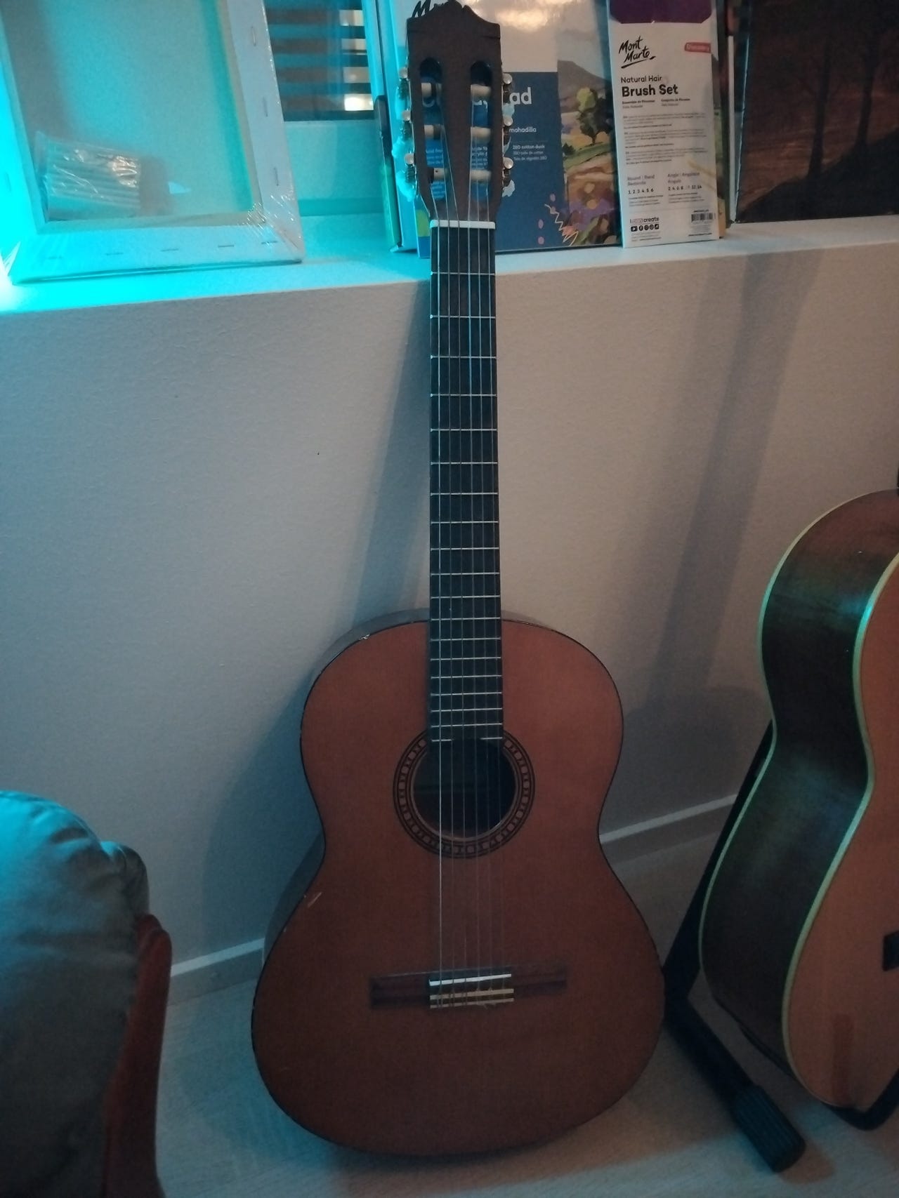 Hyvä Kitara Yamaha CS40 | Tori