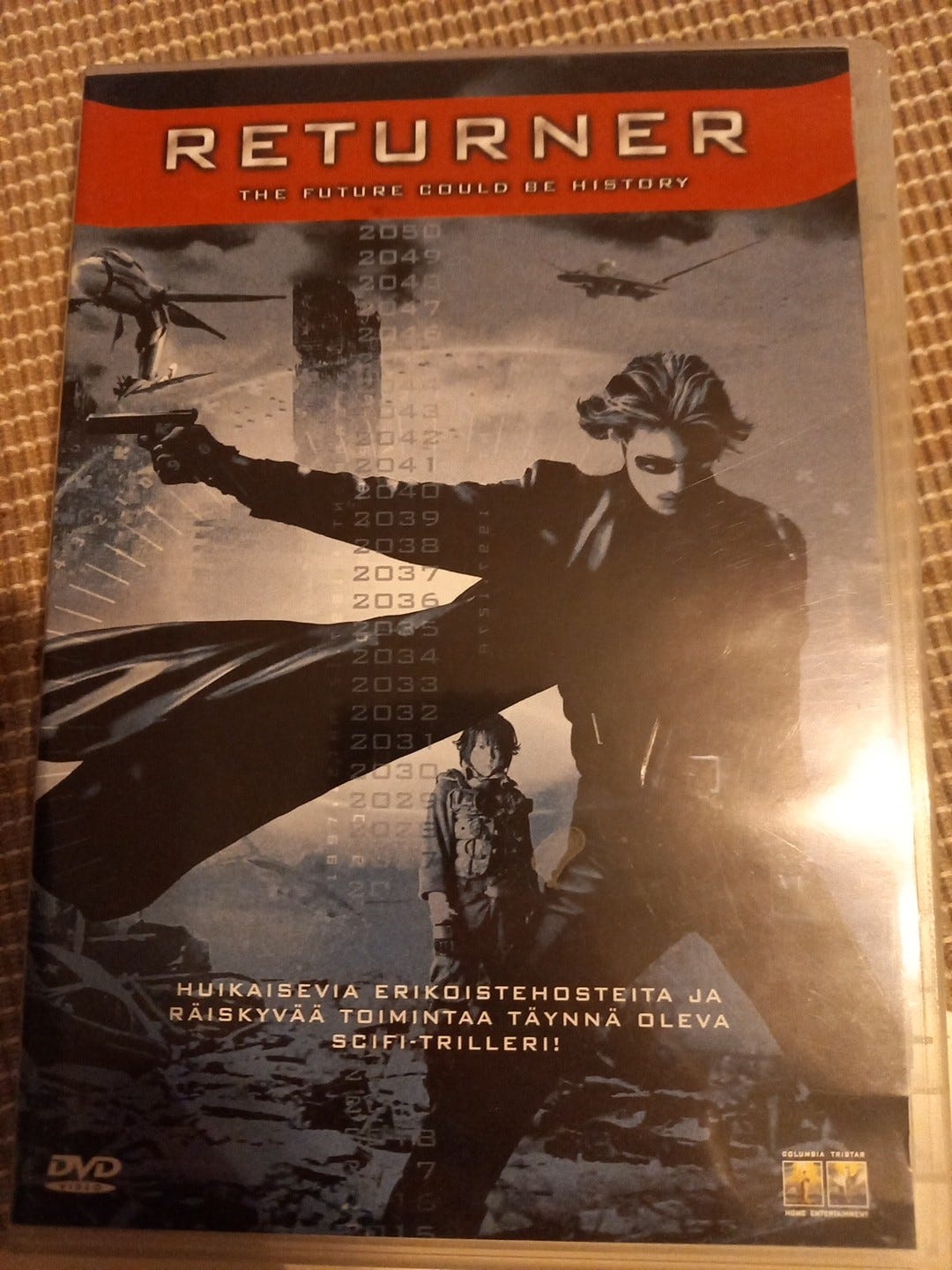 DVD : Returner (japani, sci-fi) | Tori