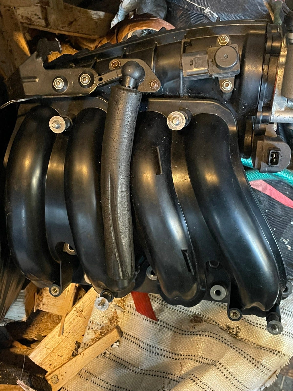 Bmw e90 n46 imusarja, kaasuläppäkotelo ja suuttimet | Tori