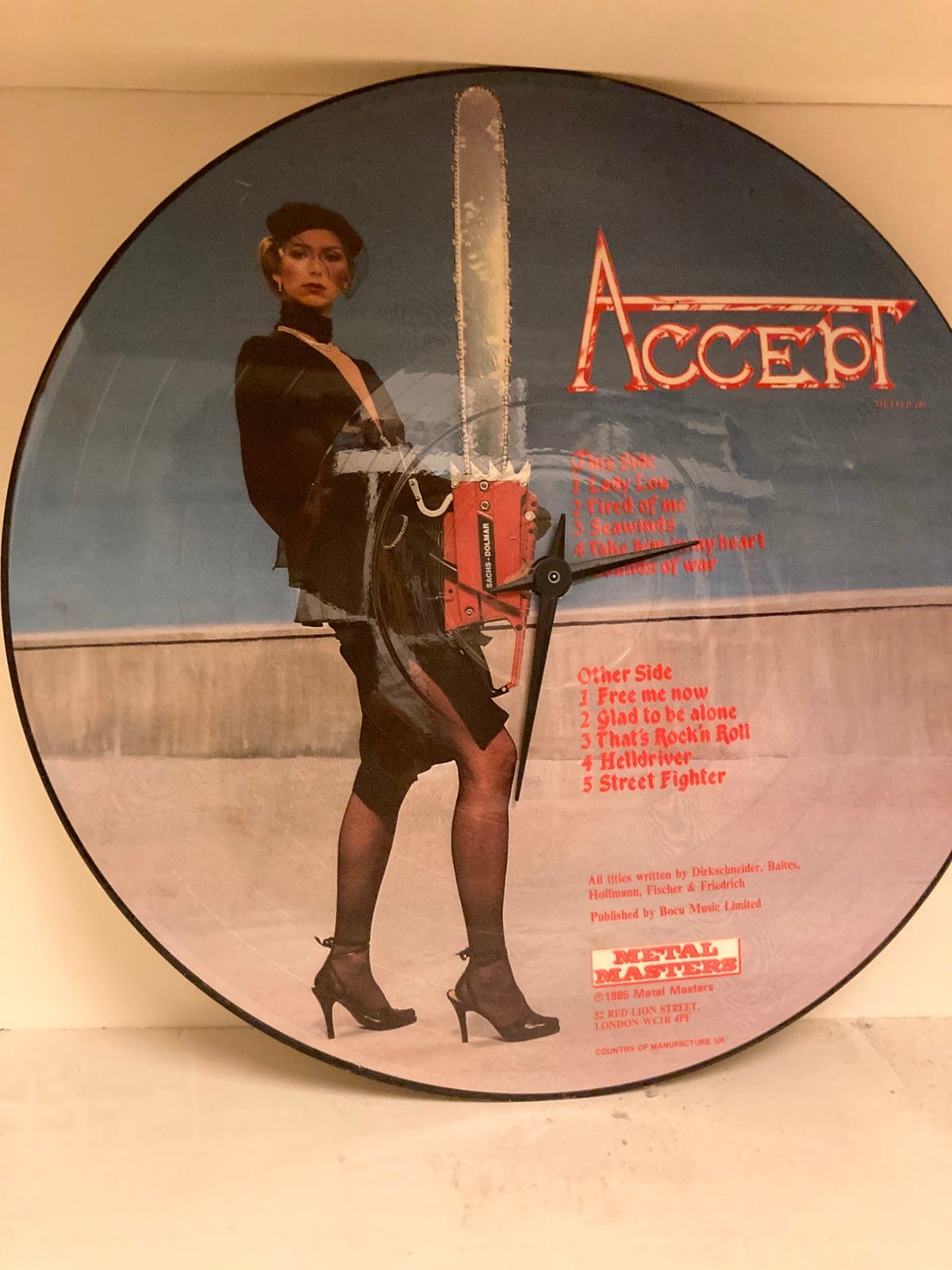 LP-levy / kello Accept | Tori