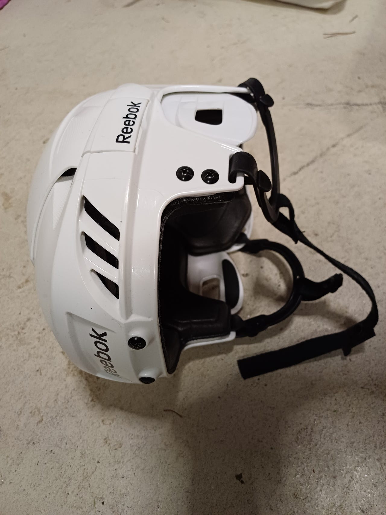 Lasten Reebok kypärä S | Tori