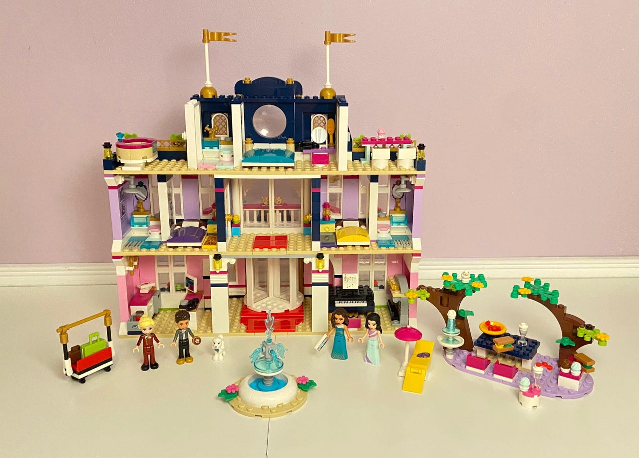 Lego Friends Heartlake Cityn Grand Hotel | Tori
