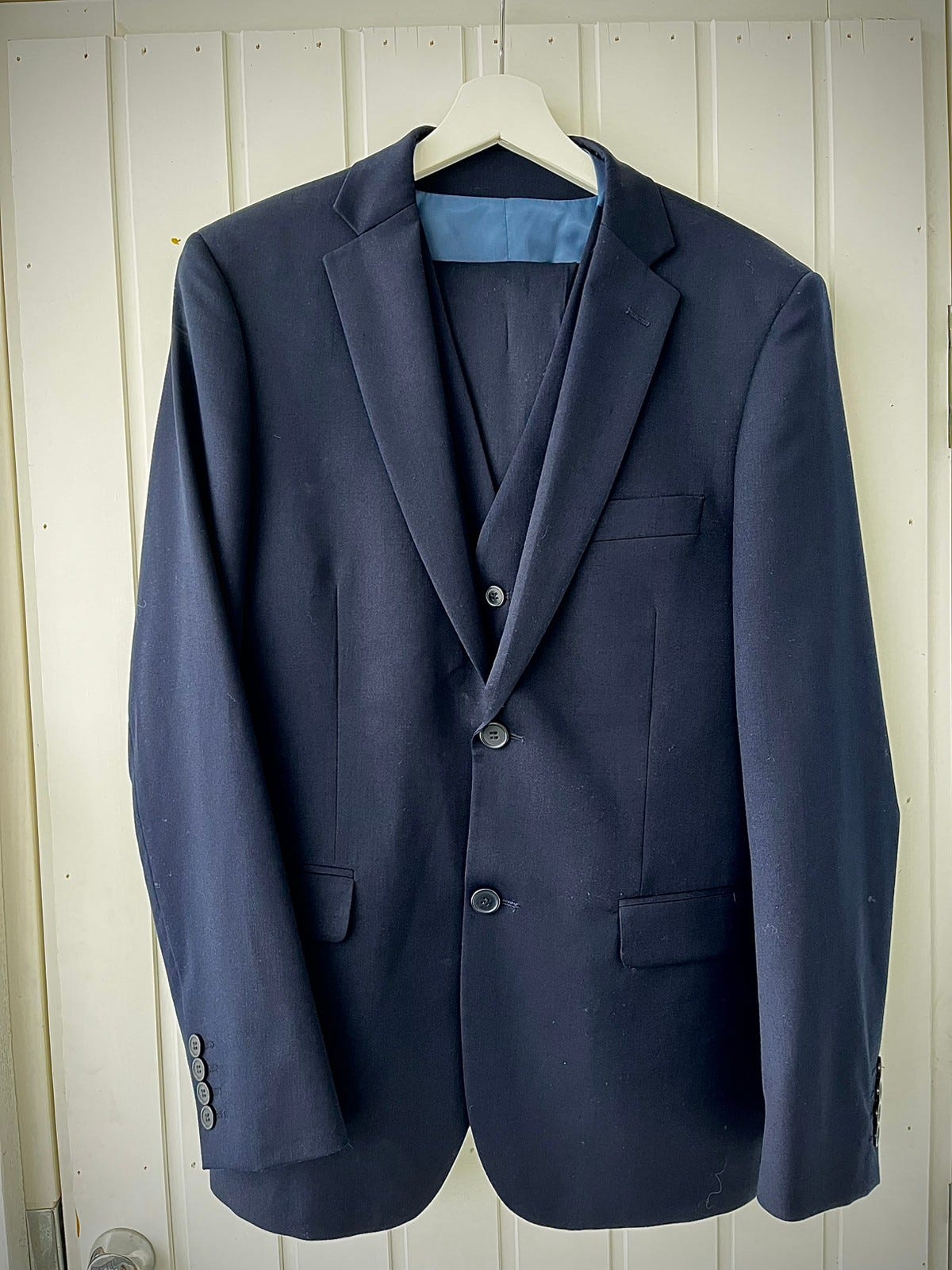 Dressmann miesten pukusetti | Tori