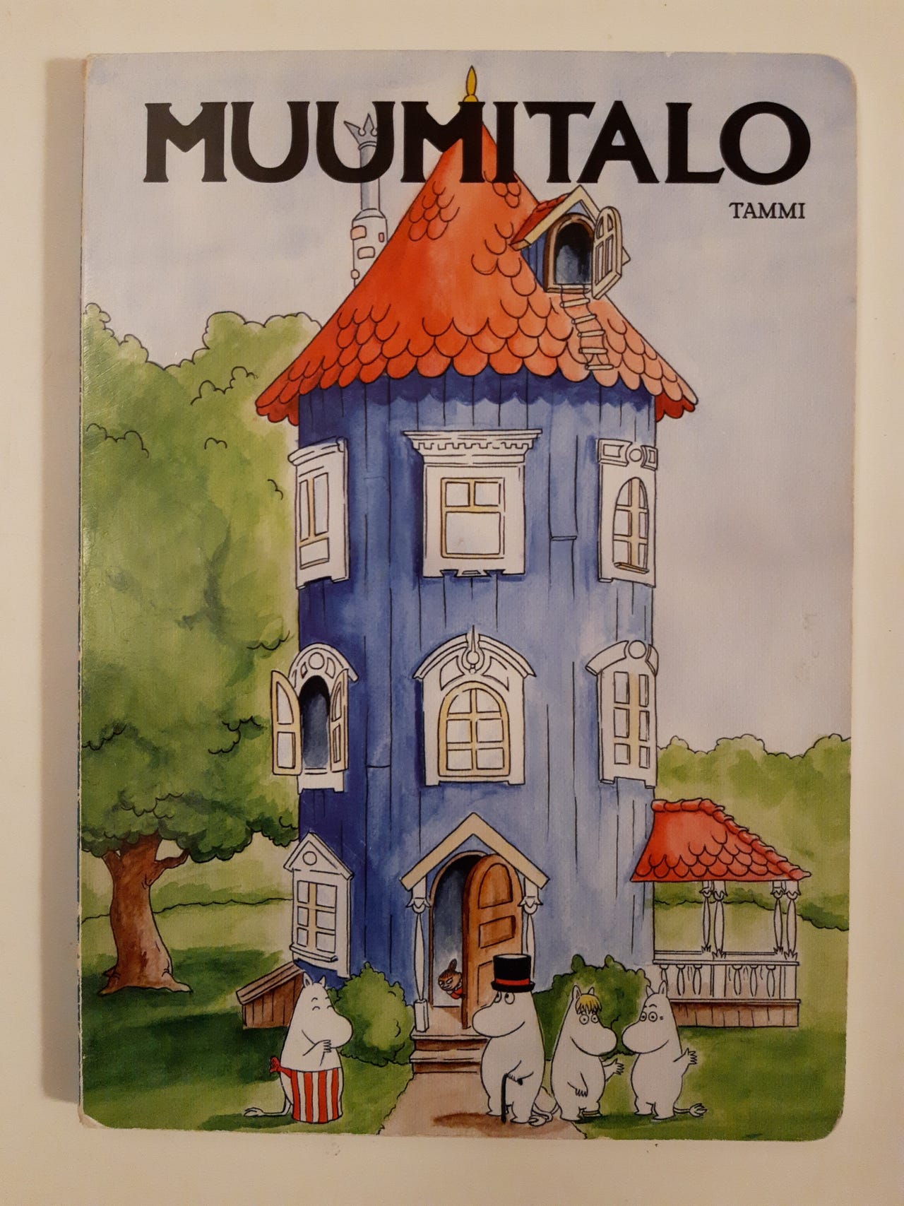 Muumitalo- kurkkaa luukkujen alle | Tori