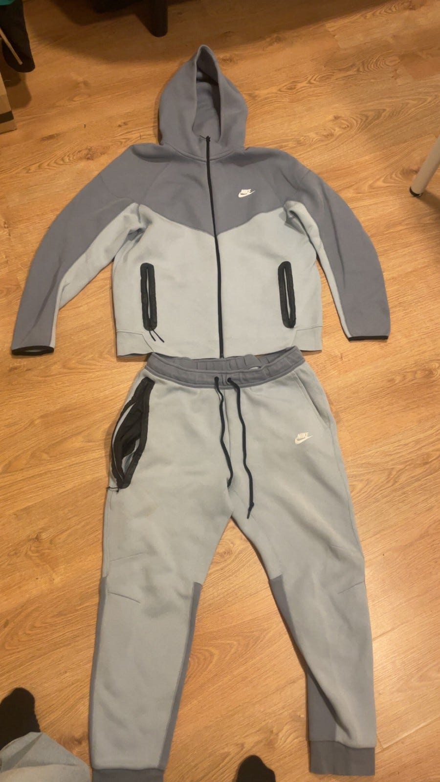 Nike Tech | Tori