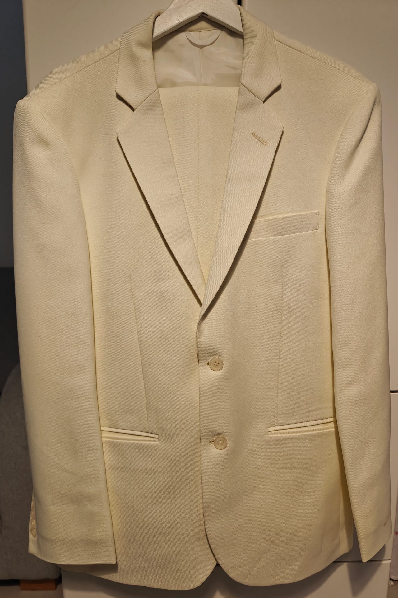 Valkoinen miesten puku koko 50 | Tori