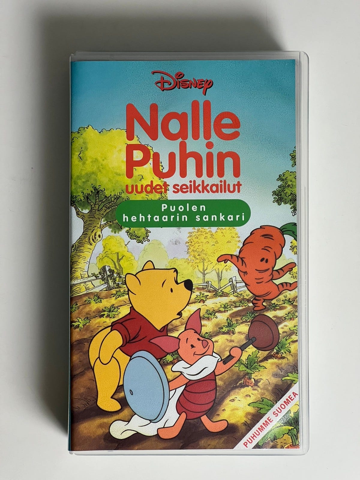 Nalle Puhin uudet seikkailut Puolen hehtaarin sankari VHS | Tori