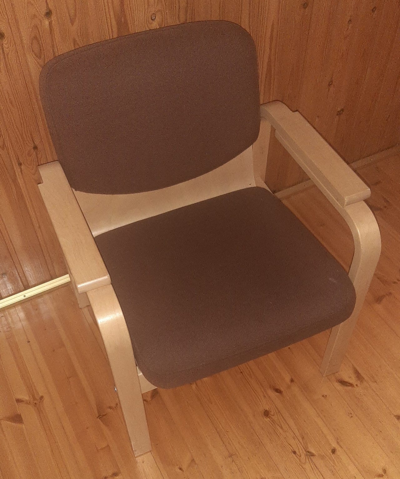 Iskun nojatuoli | Tori