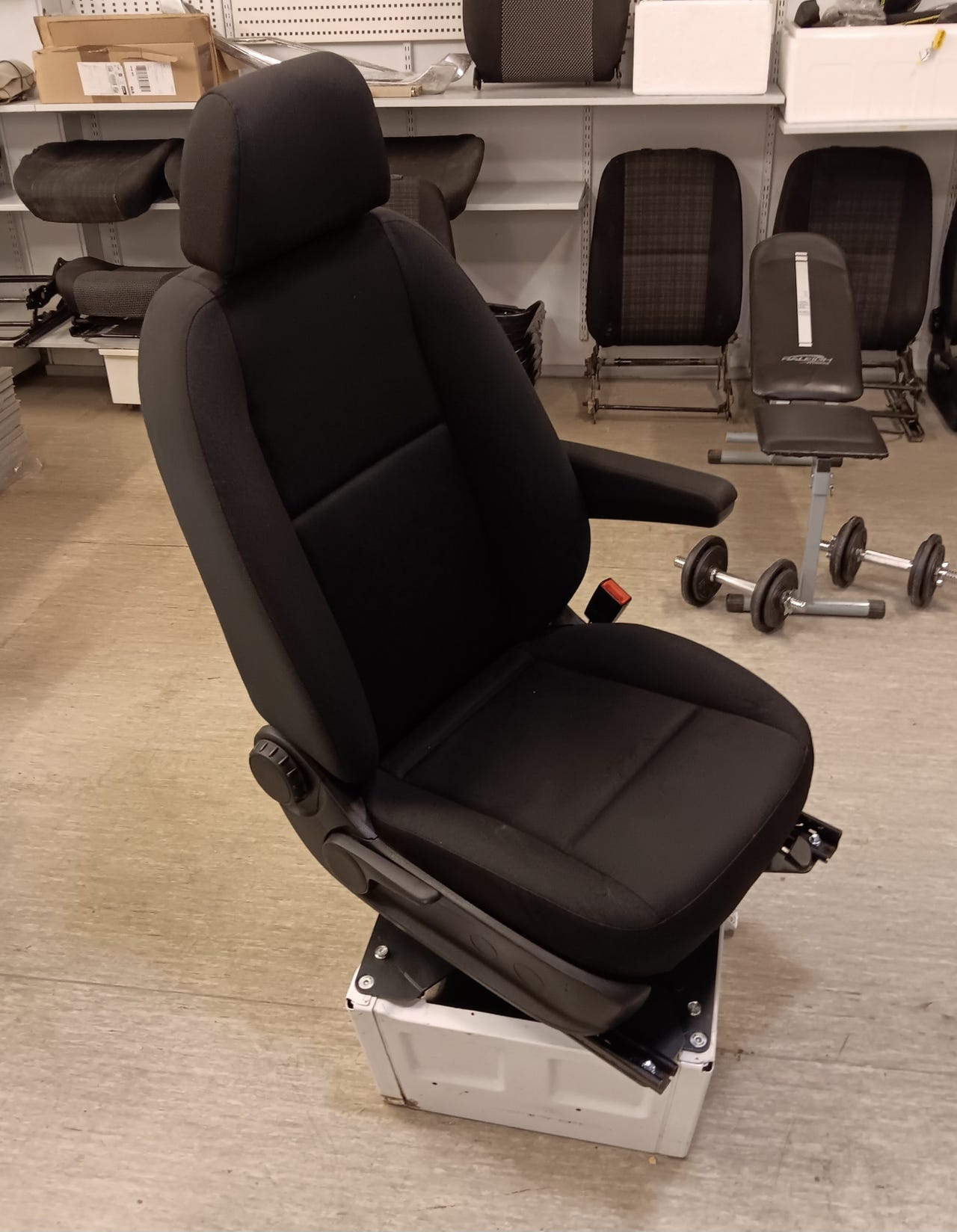 MB Sprinter w907 apukuskin kääntopenkki | Tori