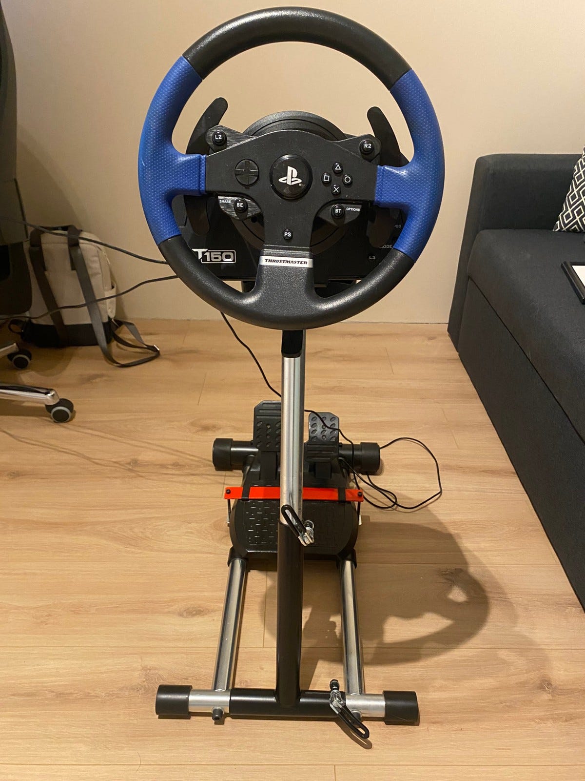 Thrustmaster T150 rattipoljinsetti + Wheel stand pro teline. | Tori