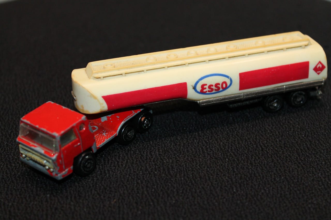 70-luku 16cm pikkuauto ESSO öljyrekka Majorette Ranska vintage ...