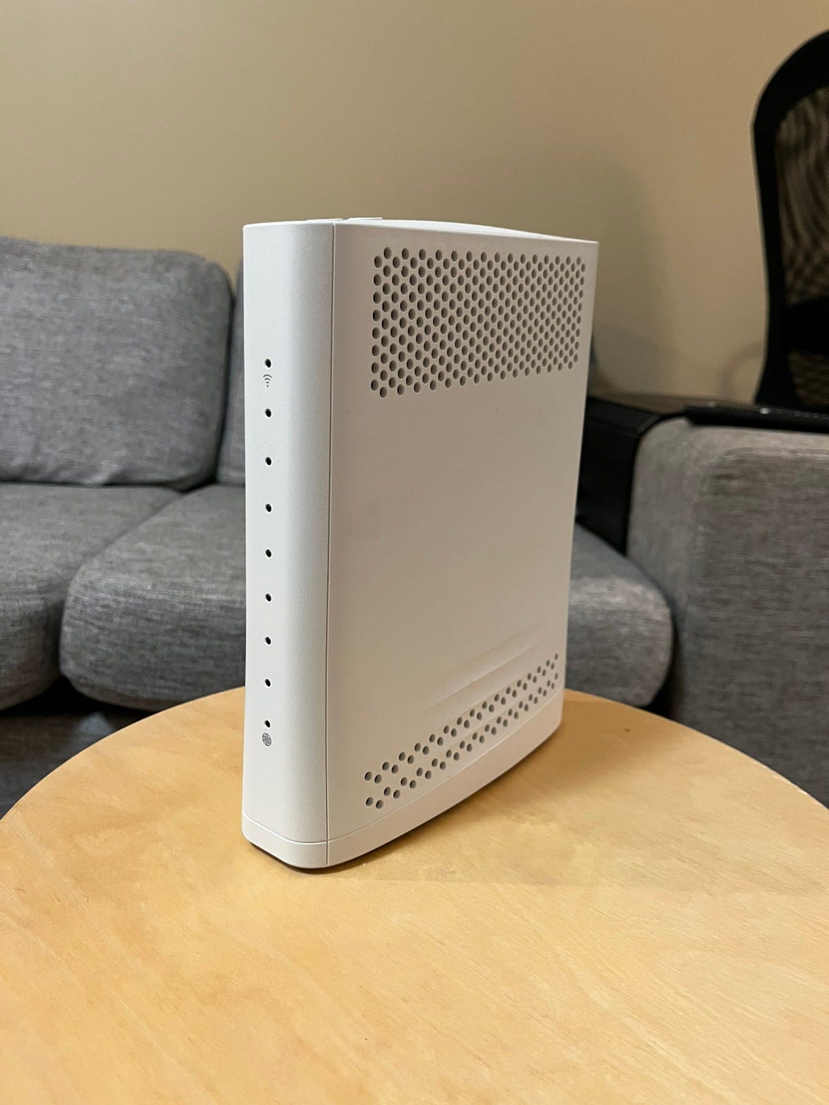 DNA Valokuitu Plus-modeemi F-3890v3 | Tori
