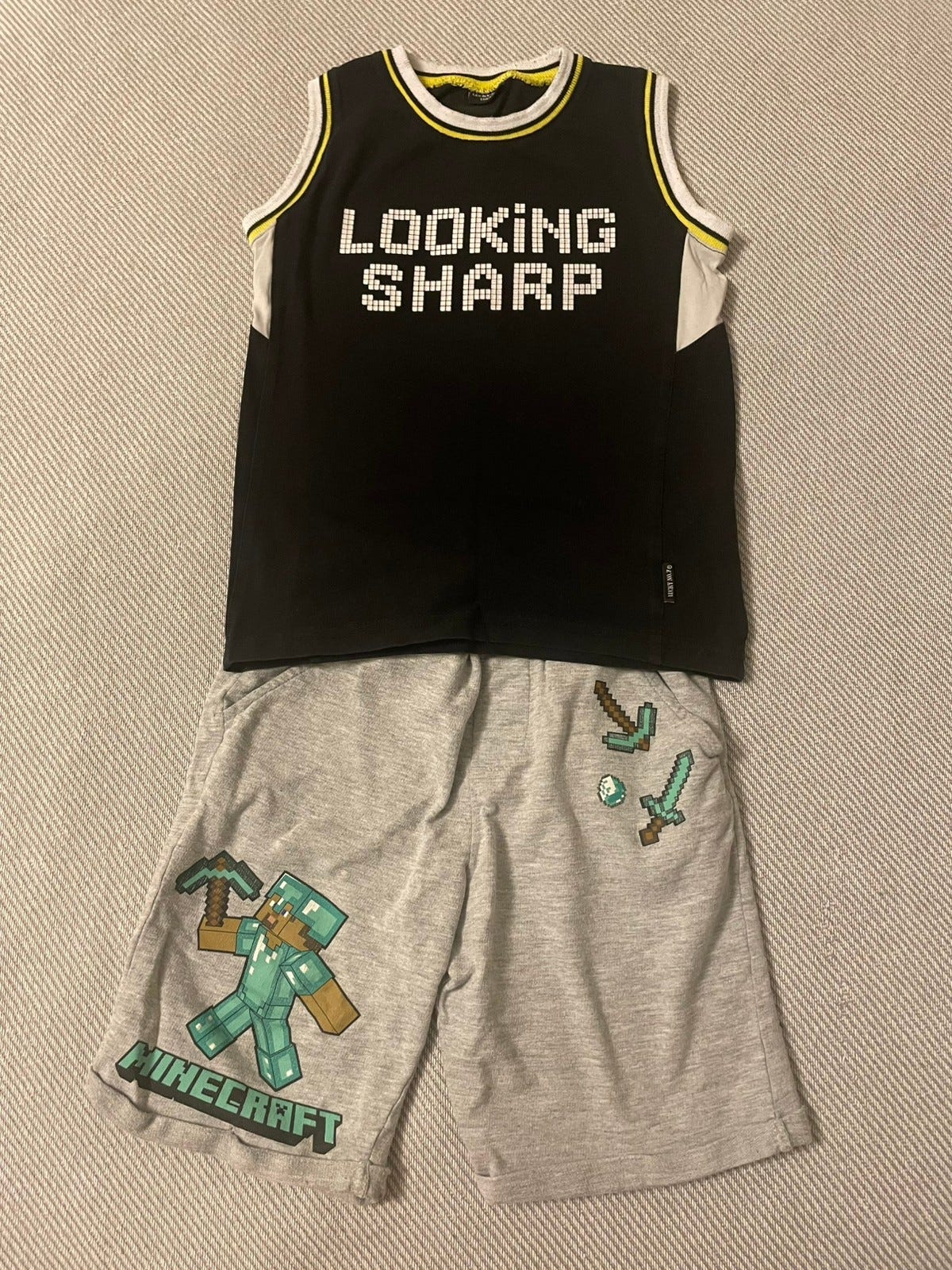 Lucky no. 7 hihaton paita ja Minecraft-shortsit 116 | Tori