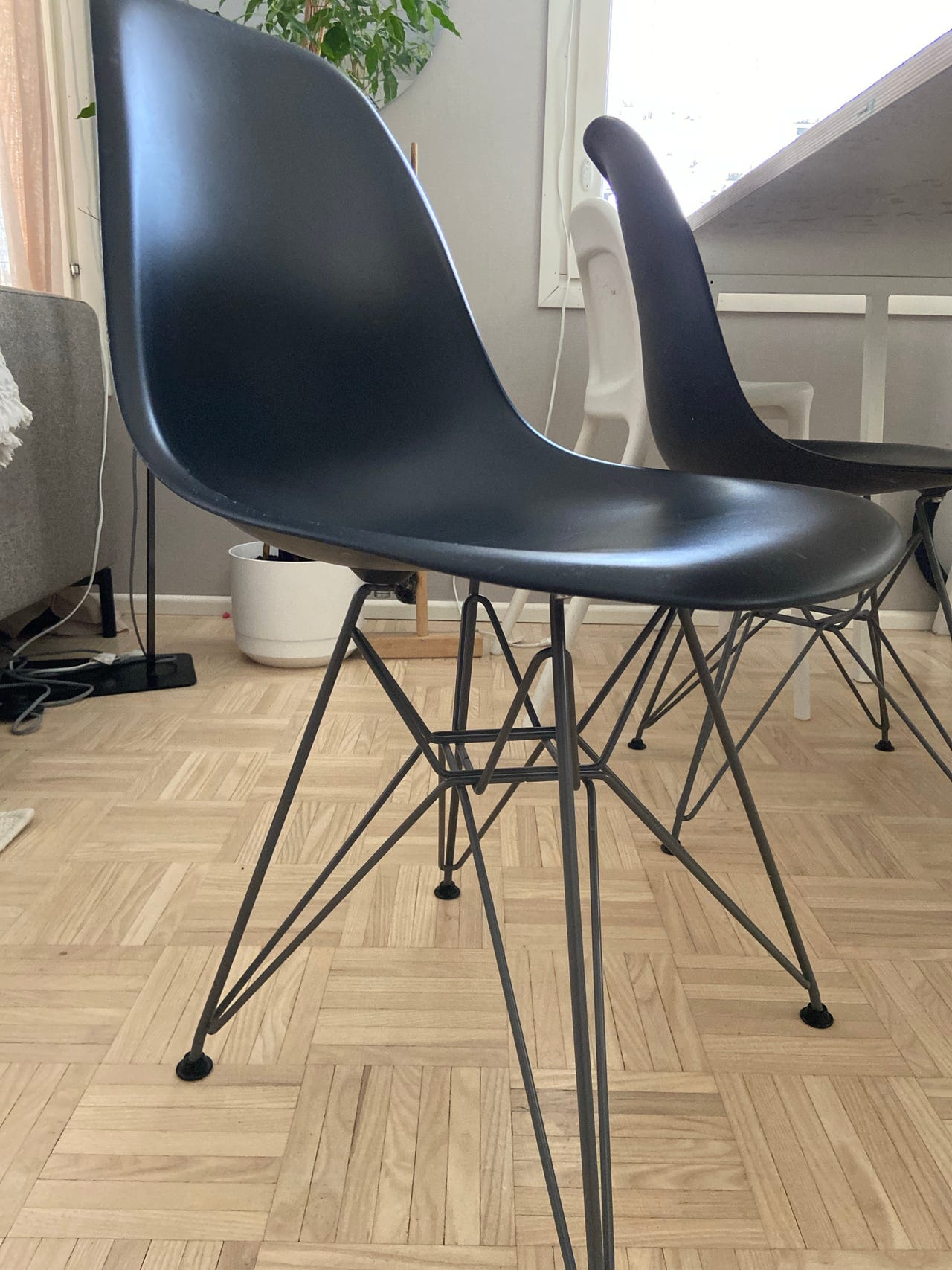 Vitra Eames DSR tuoli, deep black RE - basic dark -tuolit, 6kpl | Tori