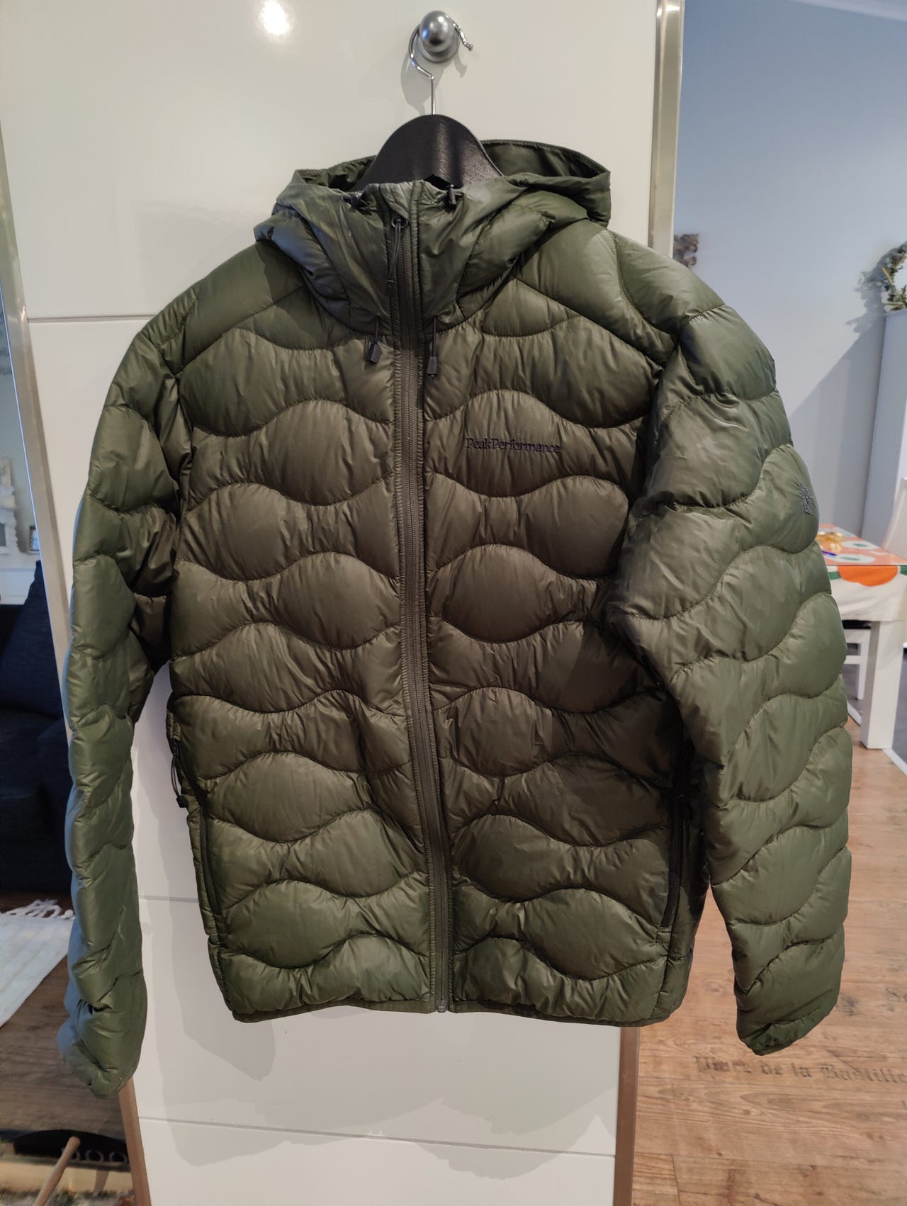 Peak Performance Helium hood L (M) | Tori