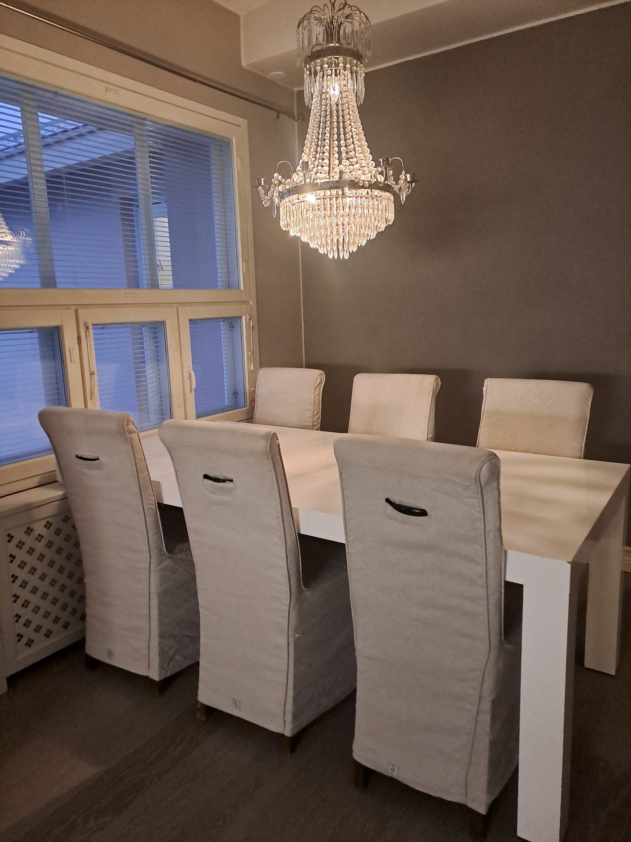 Riviera Maisonin ruokapöydäntuolit | Tori