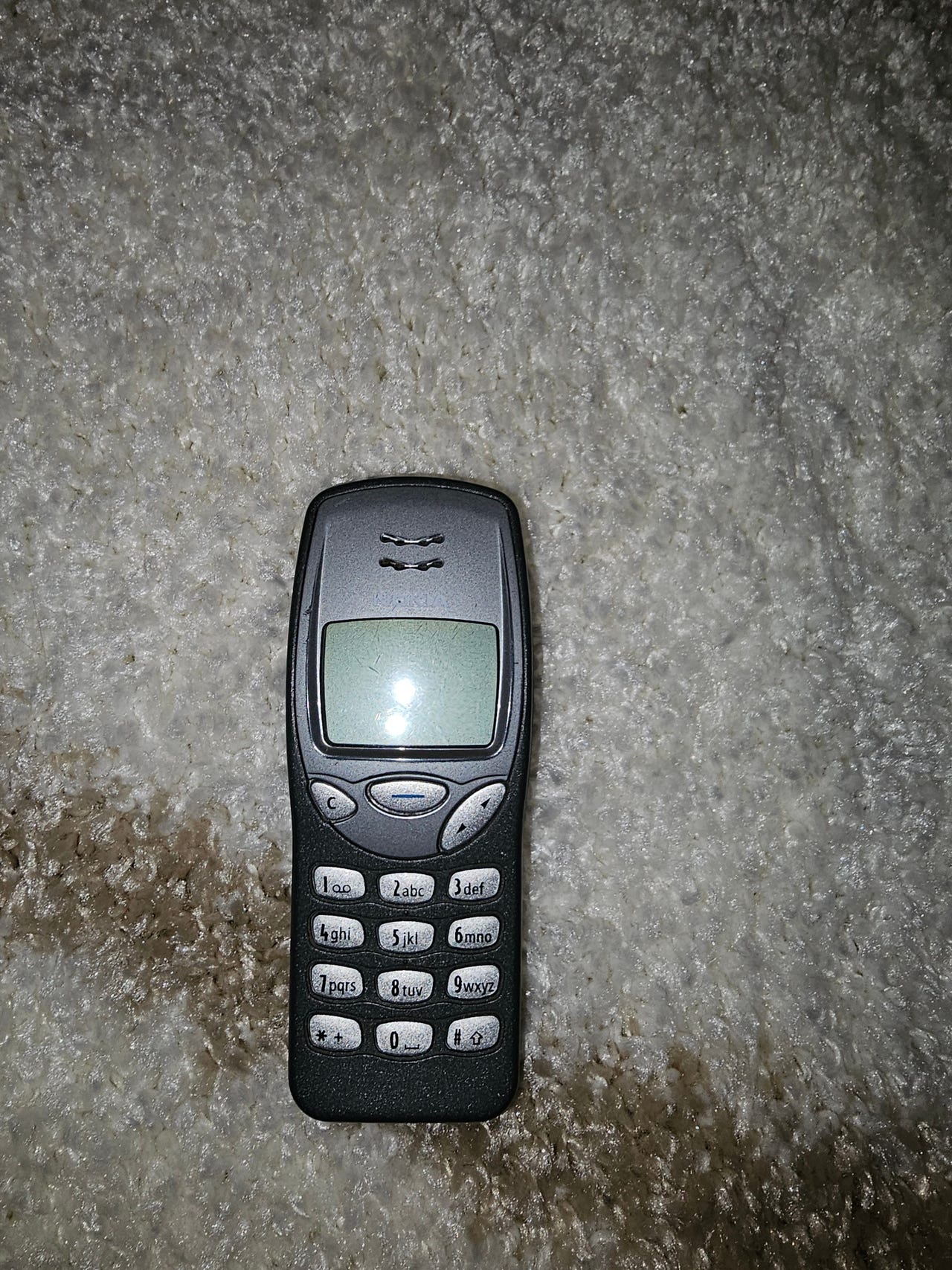 Nokia 3210 | Tori