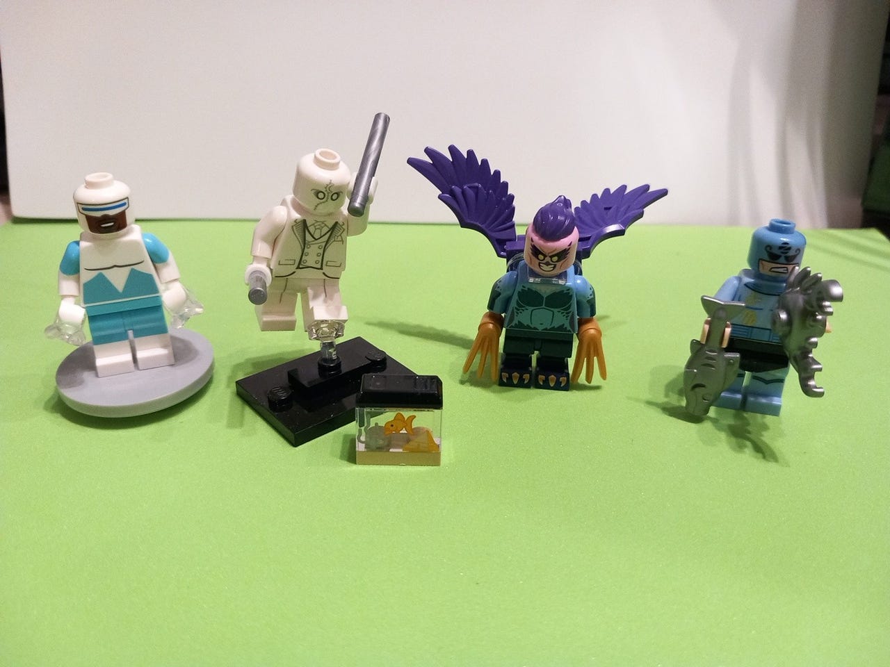 Lego minifigures sankarit 2 | Tori