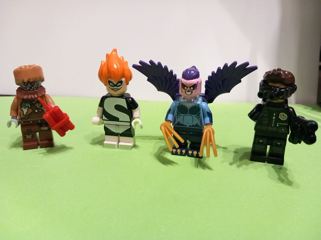 Lego minifigures sankarit 3 | Tori