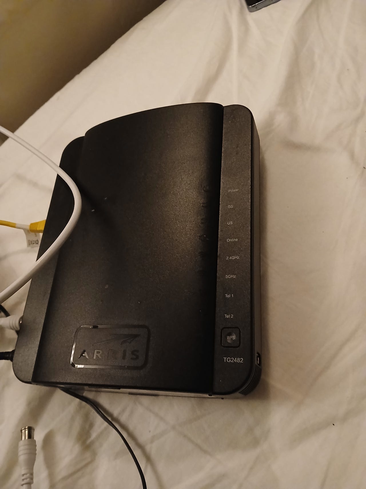Arris TG2482 modeemi | Tori