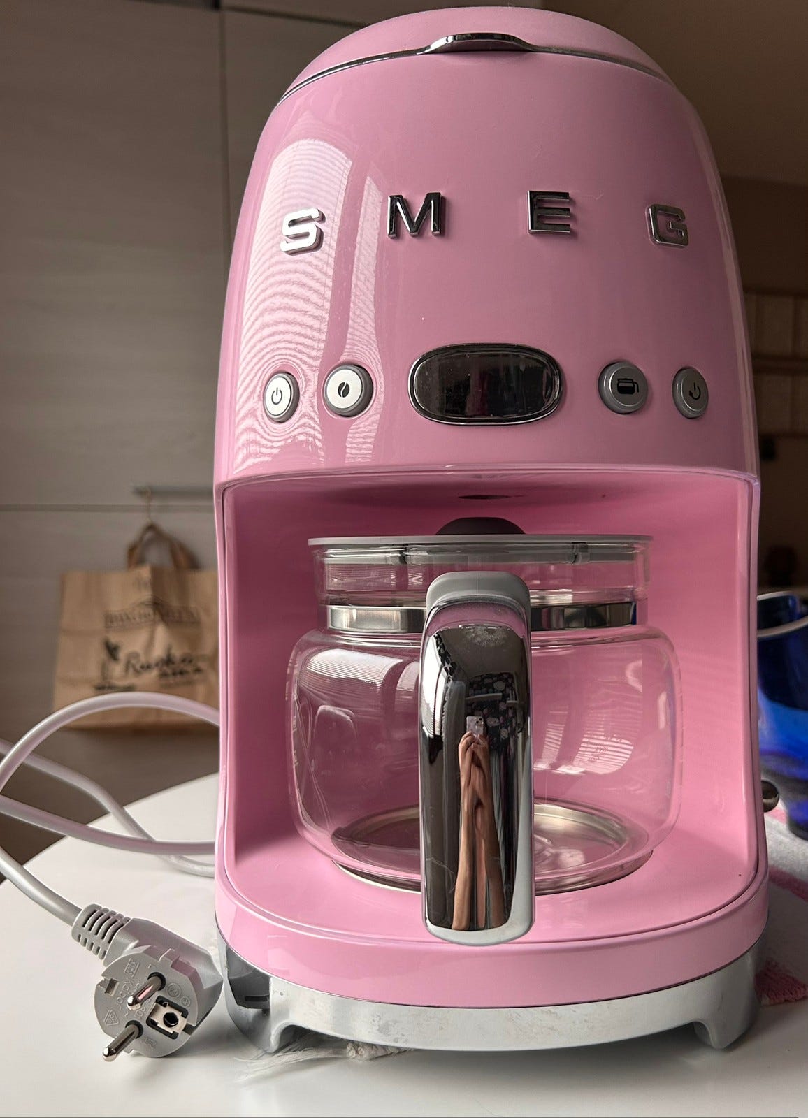 Pinkki Smeg- kahvinkeitin | Tori