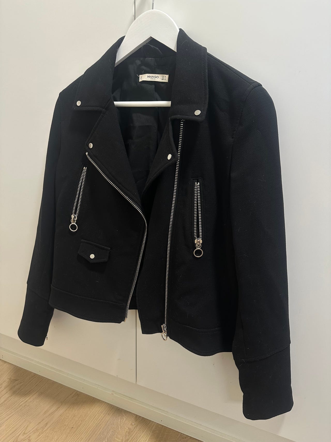 Mangon Musta Biker-tyylinen Takki | Tori