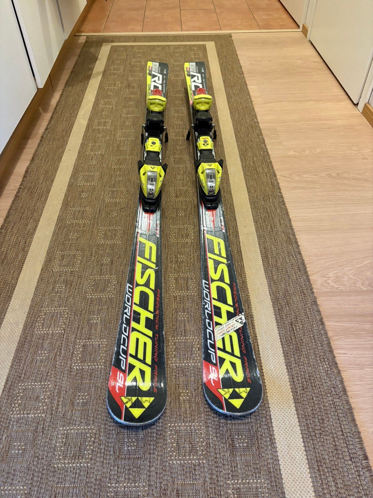 Fischer RC4 Worldcup SL | Tori