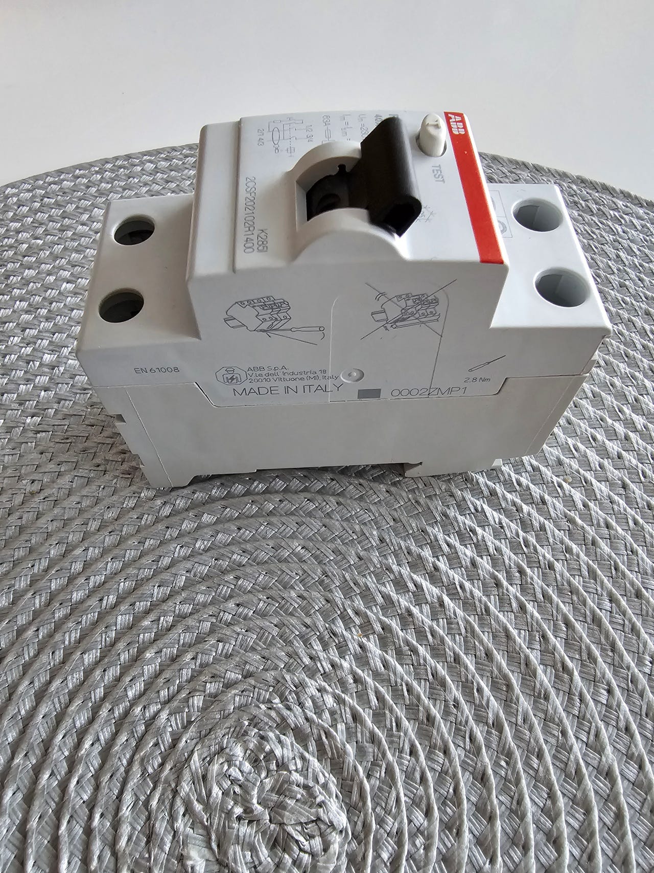 Vikavirtasuojakytkin ABB 40A/30mA, Uusi. | Tori