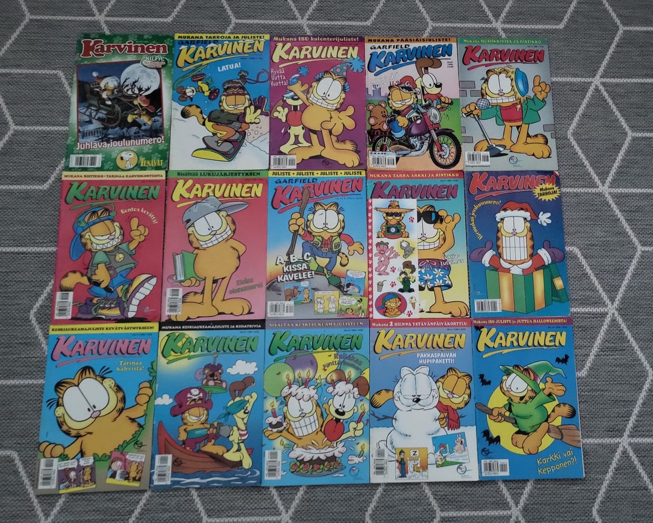 Karvinen sarjakuvat 25 kpl | Tori