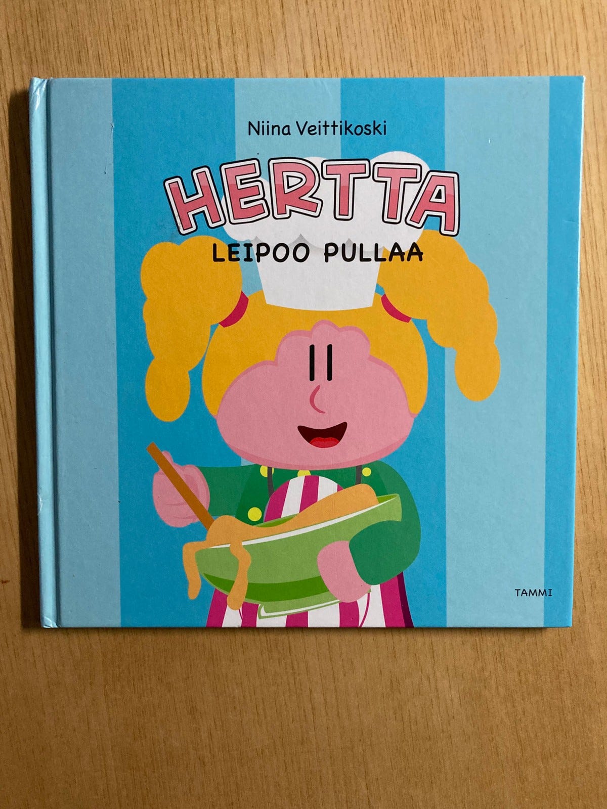 Veittikoski: Hertta leipoo pullaa | Tori