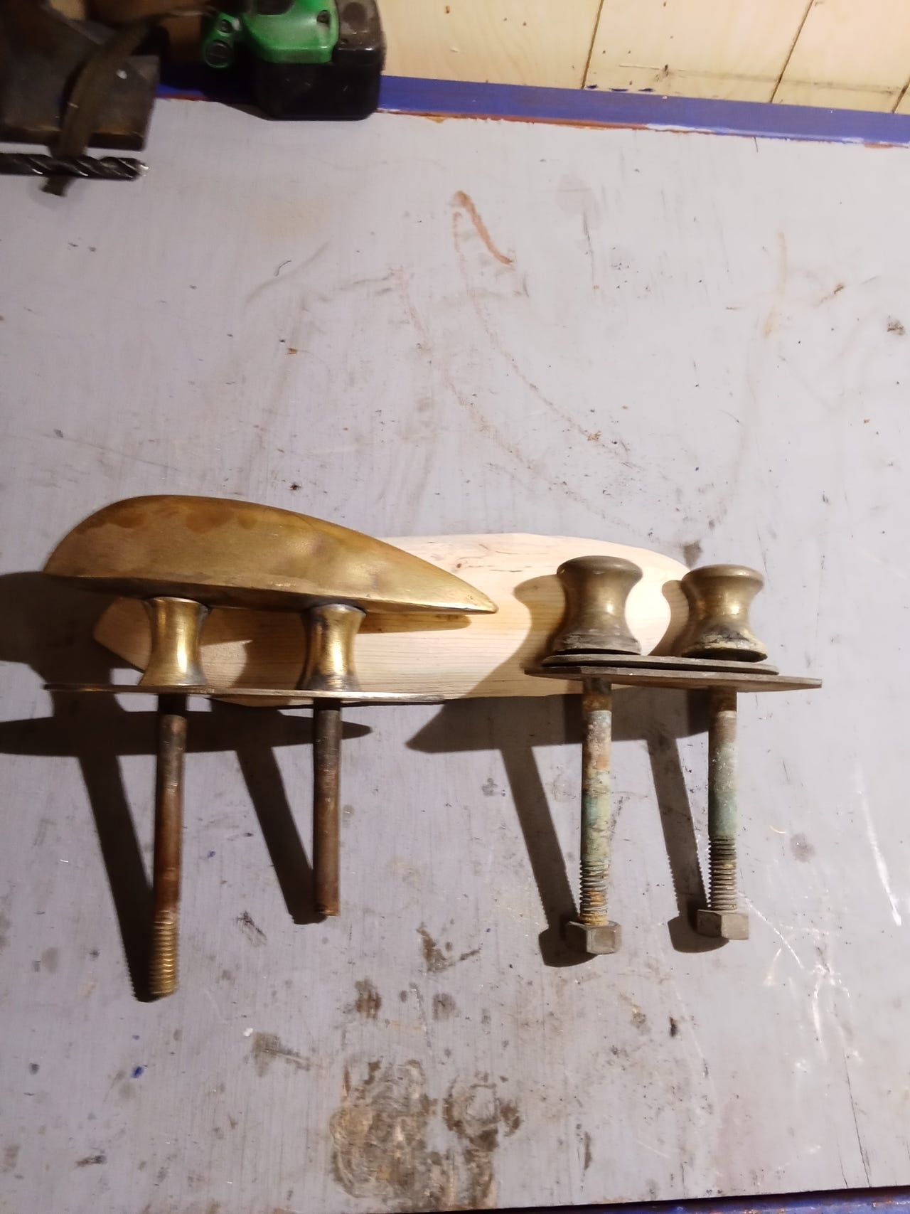 Messinki osia | Tori