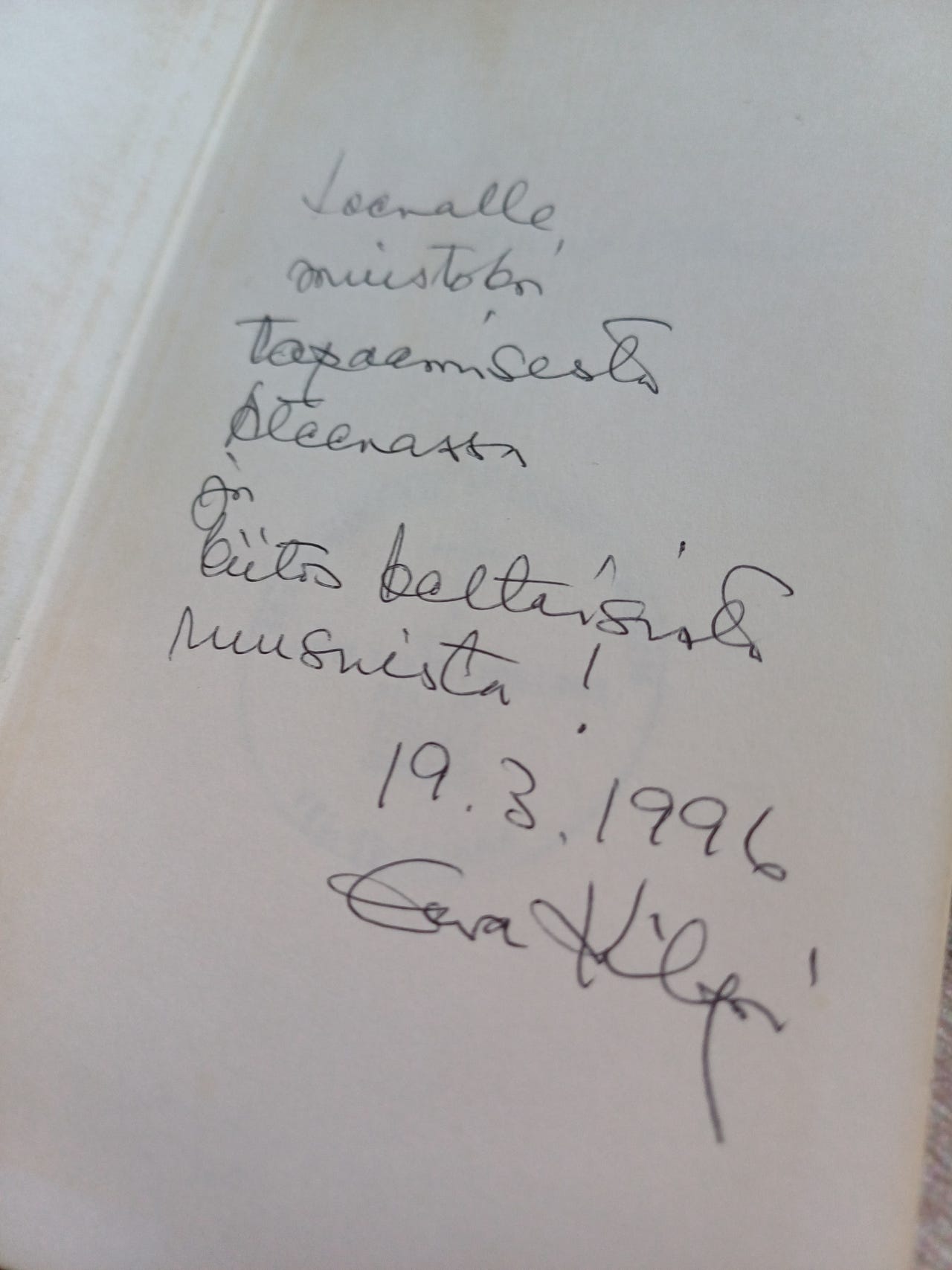 Eeva kilpi allekirjoitettu runoja kirja 1996 | Tori