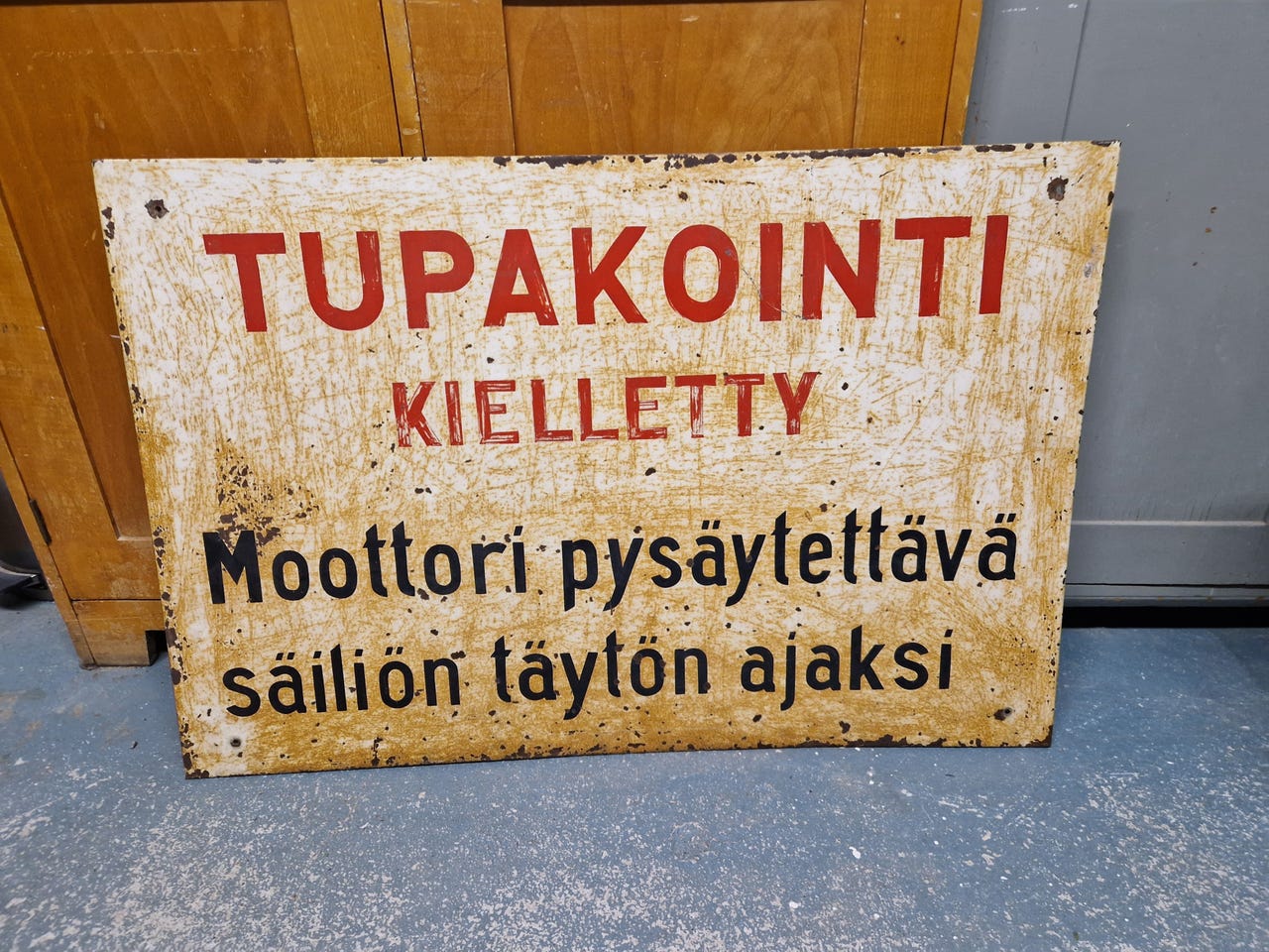 Tupakointi kielletty kyltti | Tori