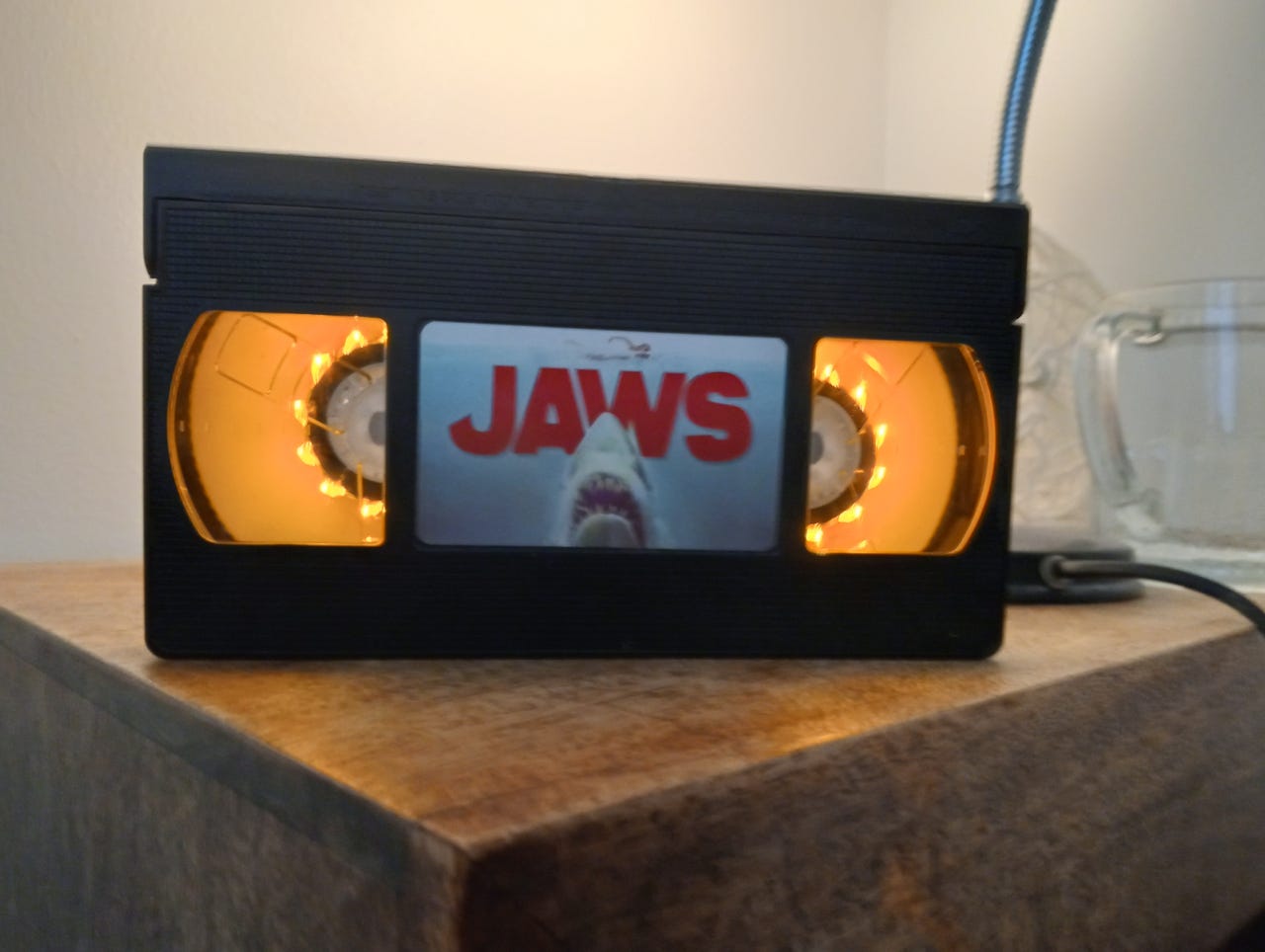 Jaws! VHS Table lamp | Tori