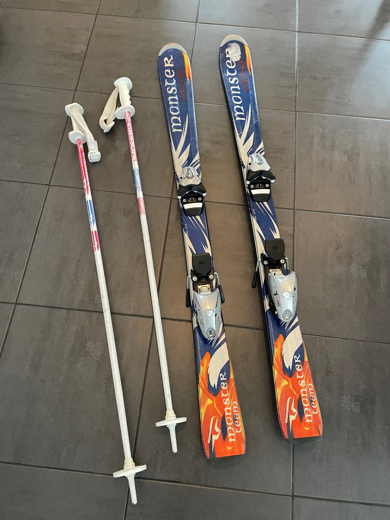 Lasten Head-sukset (115 cm) siteineen & sauvat | Tori