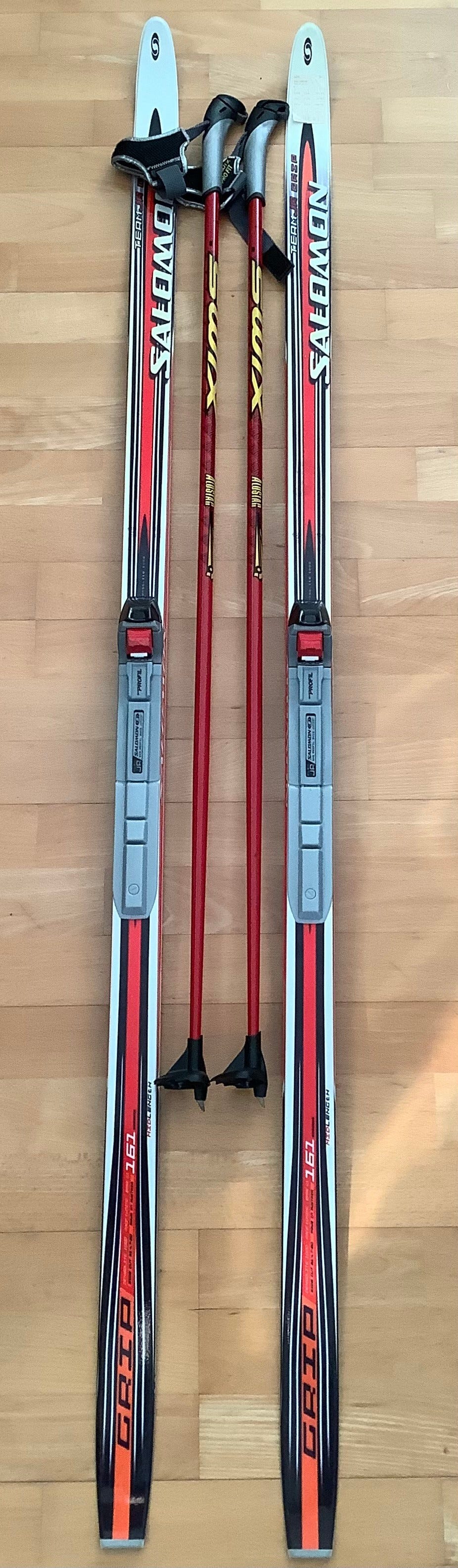 Lasten sukset (161 cm) ja sauvat | Tori