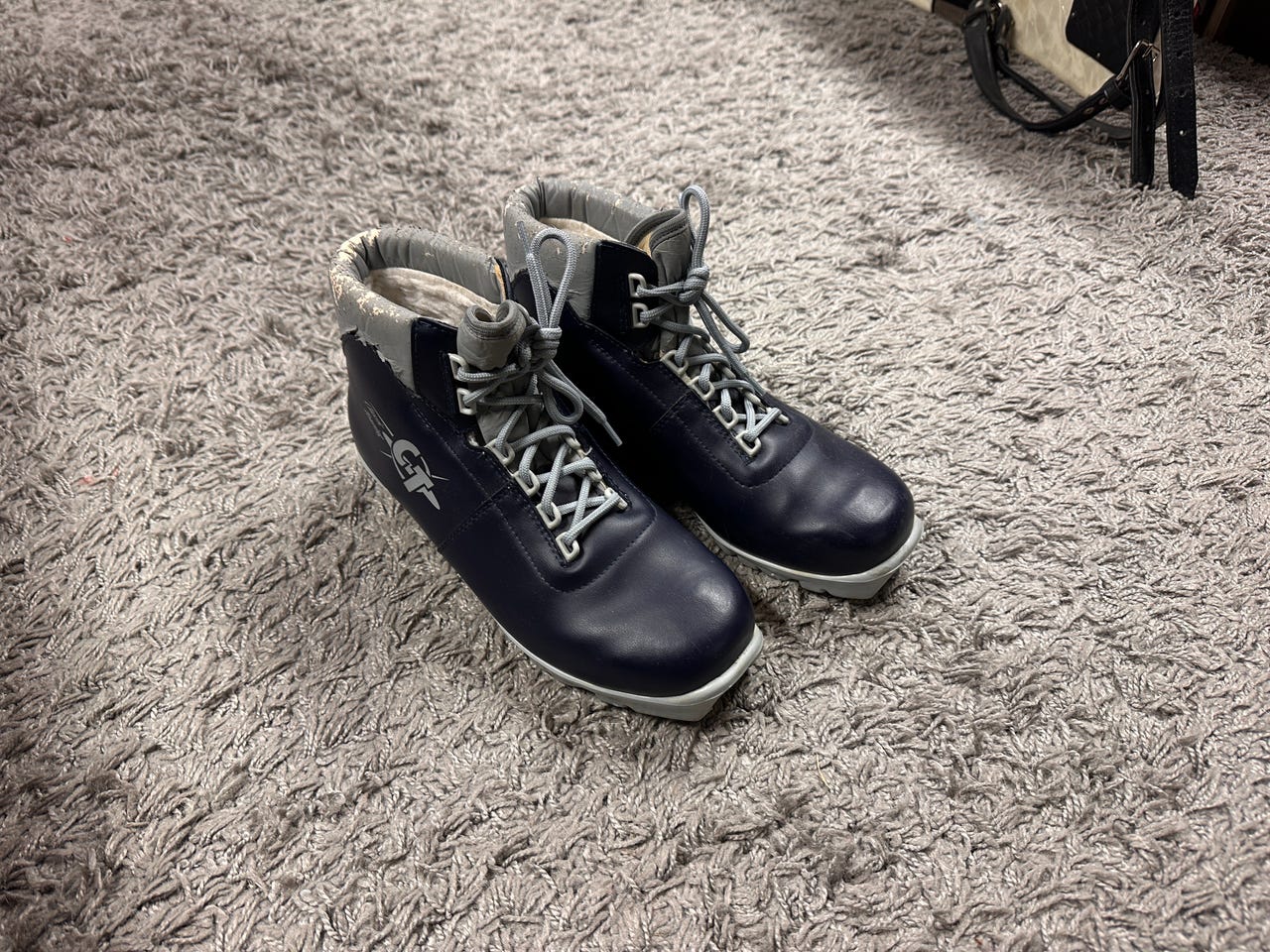 Monot NNN side | Tori