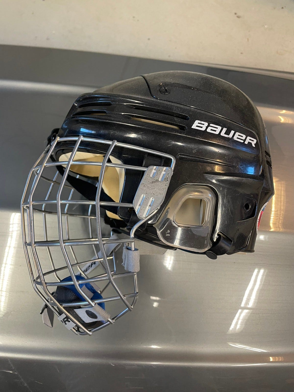 Bauer jääkiekko kypärä | Tori