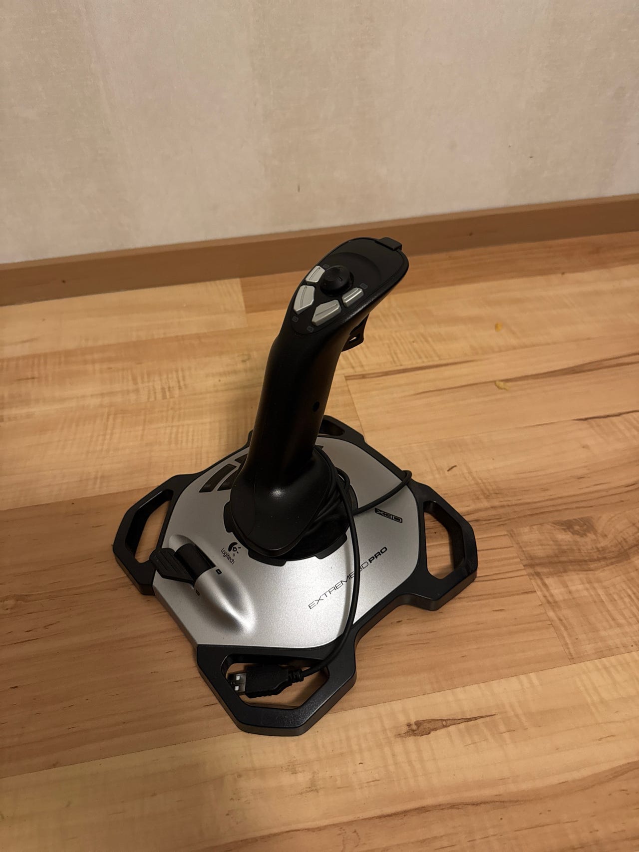 Logitech Extreme 3D Pro Joystick | Tori