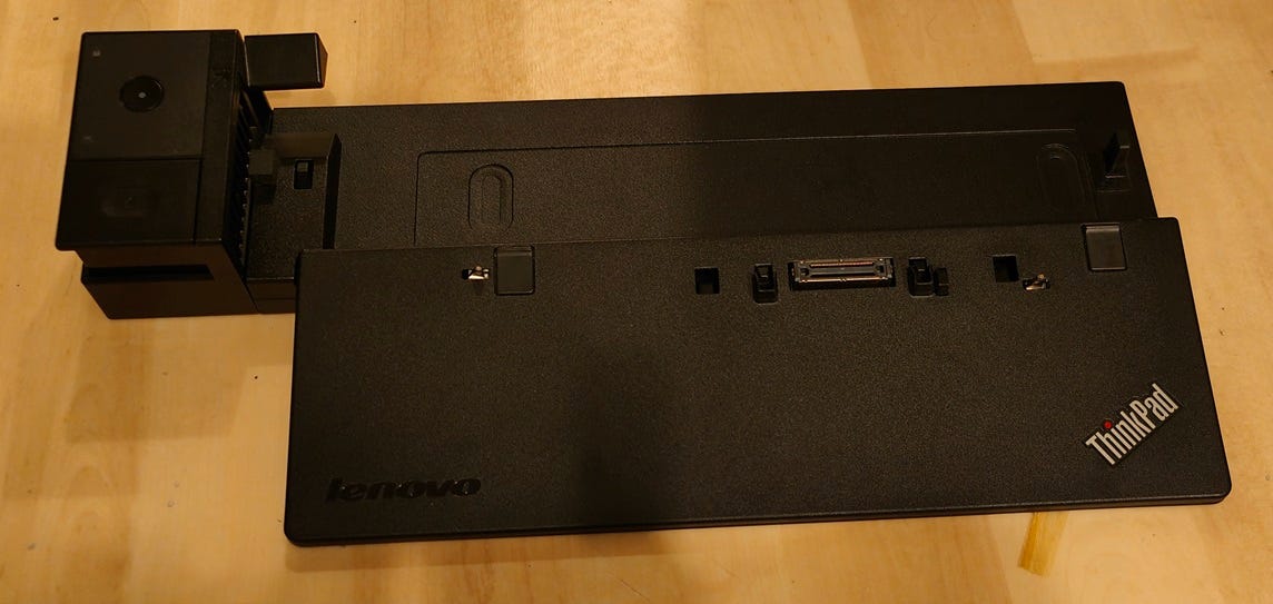 Lenovo ThinkPad Ultra Dock Type 40A2 | Tori